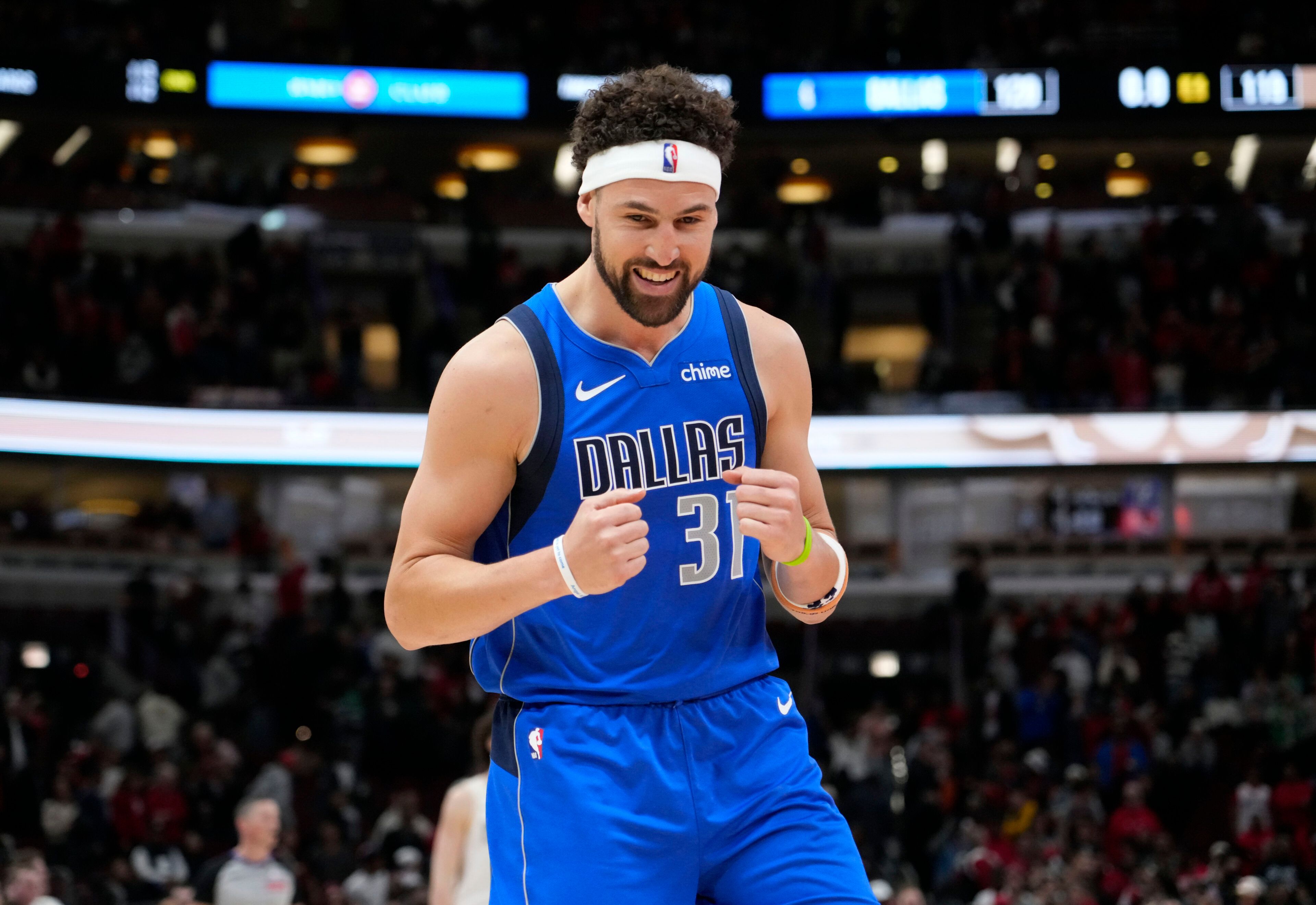 ESPN Insider Says Klay Thompson Is ‘Doing Just Fine’ in Dallas With ...