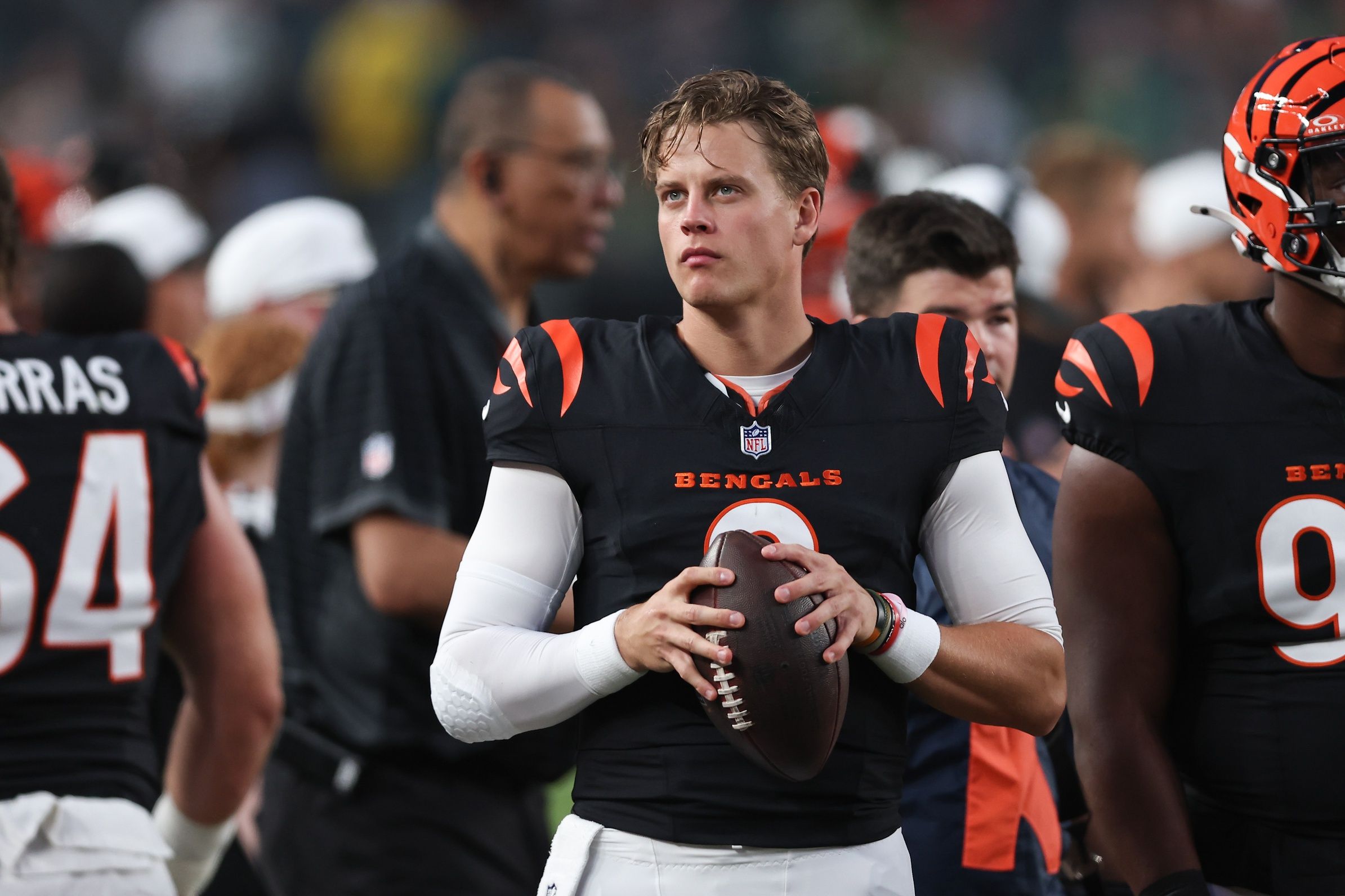 Joe Burrow Must ‘Be Sick to [His] Stomach’ Watching Bengals’ ‘Putrid’ Defense, Argues Super Bowl ...