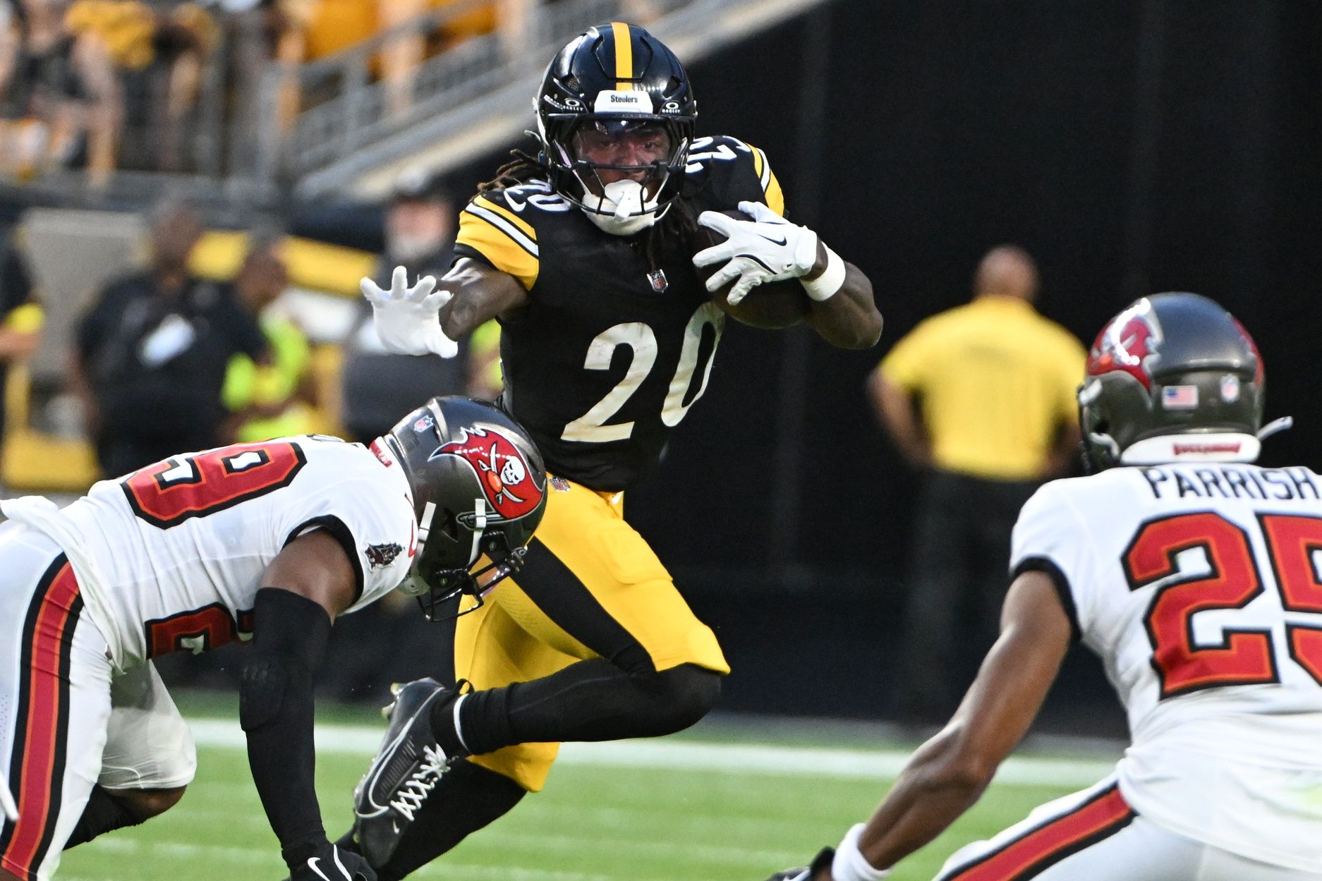 Should You Draft Jaylen Warren or Kaleb Johnson in Fantasy Football ...