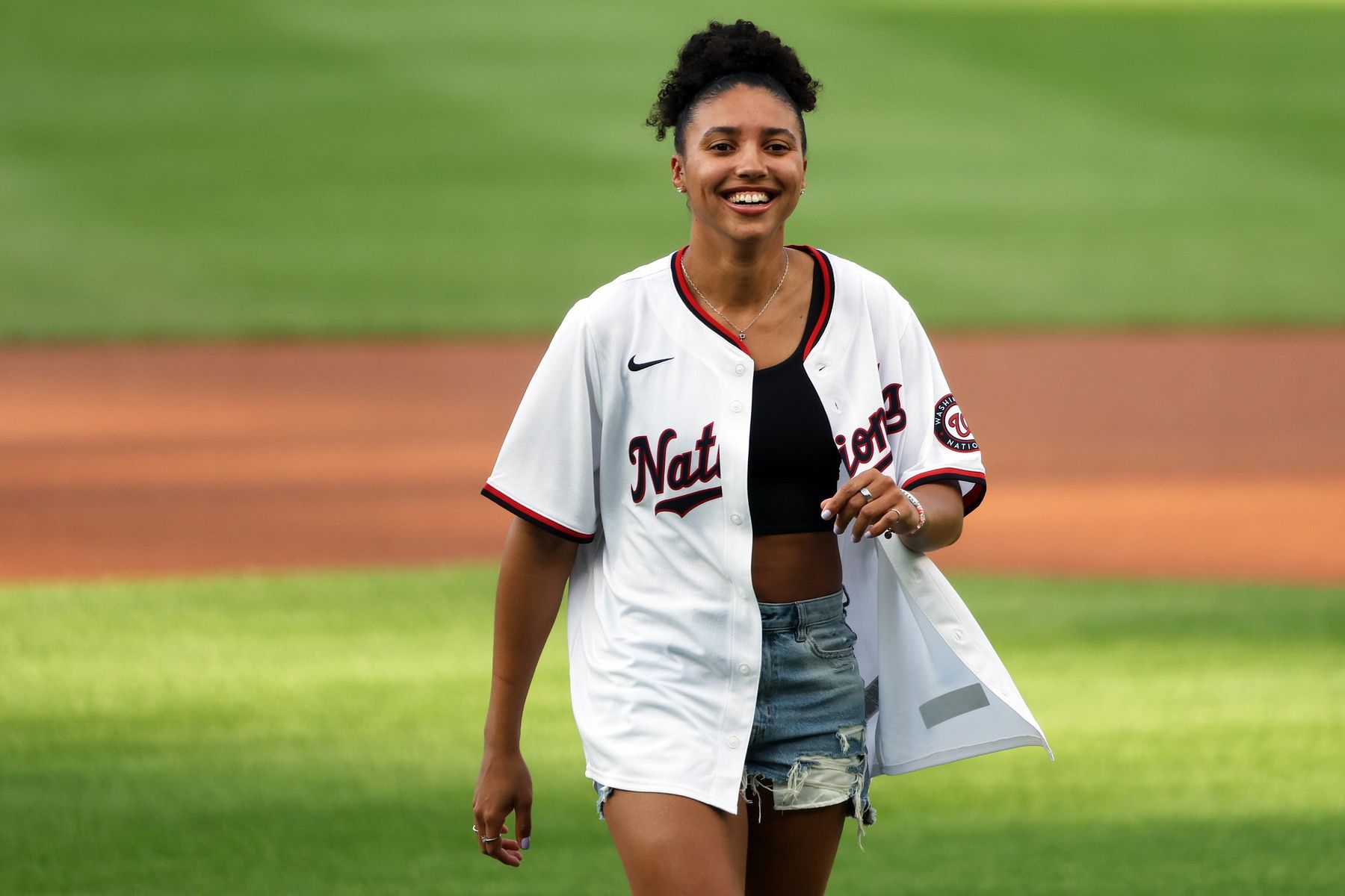 Facing Tough Upbringing, Azzi Fudd Reveals ‘Unacceptable’ Reason Her ...