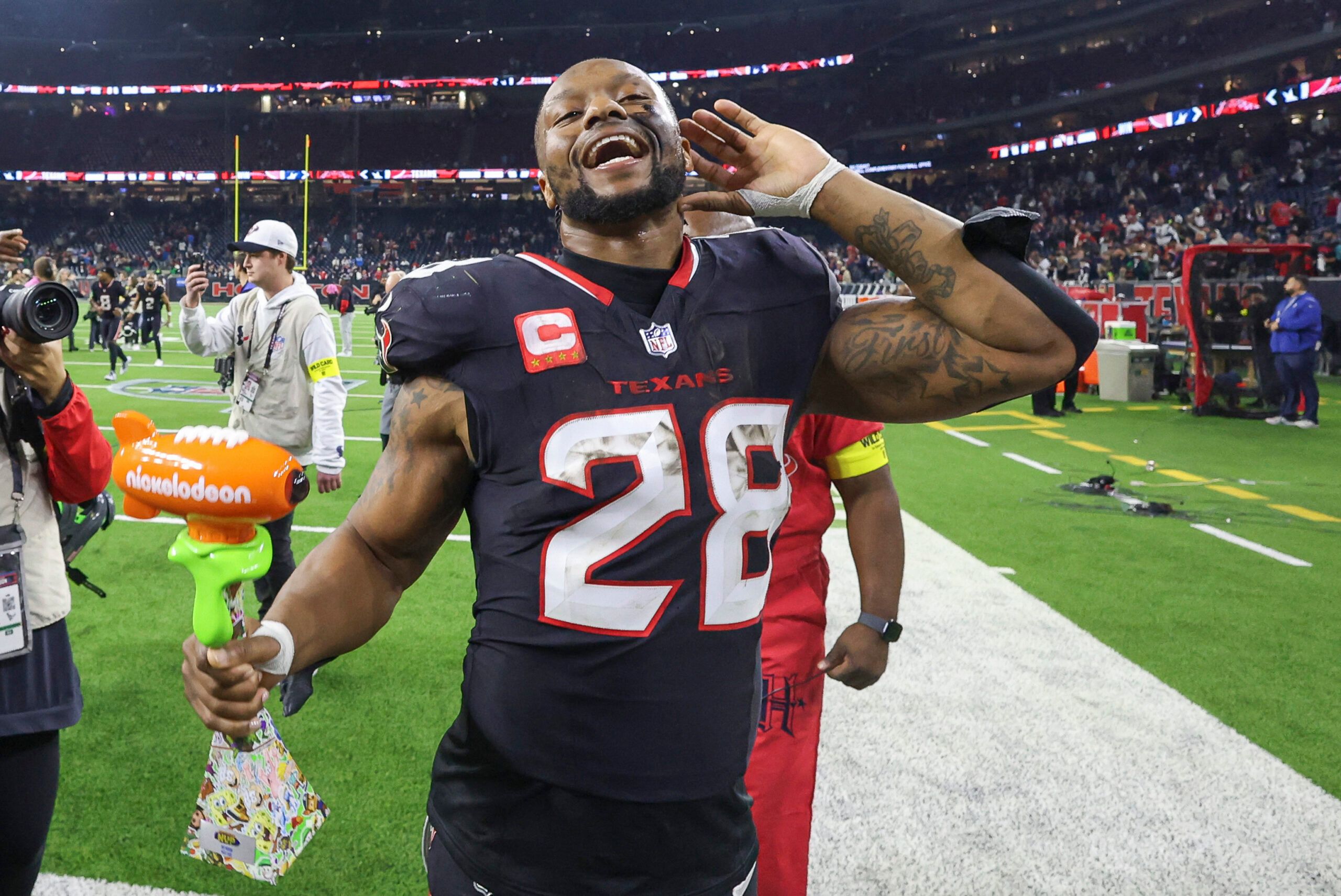 Joe Mixon Injury Update: Could the Texans RB Miss the Entire 2025 NFL Season?