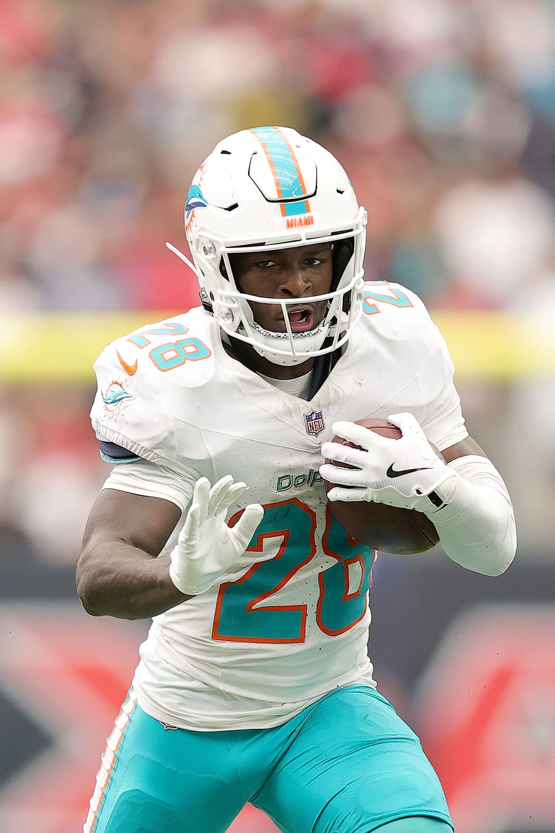 Is De'Von Achane Playing Week 1? Latest Injury Update for the Dolphins RB