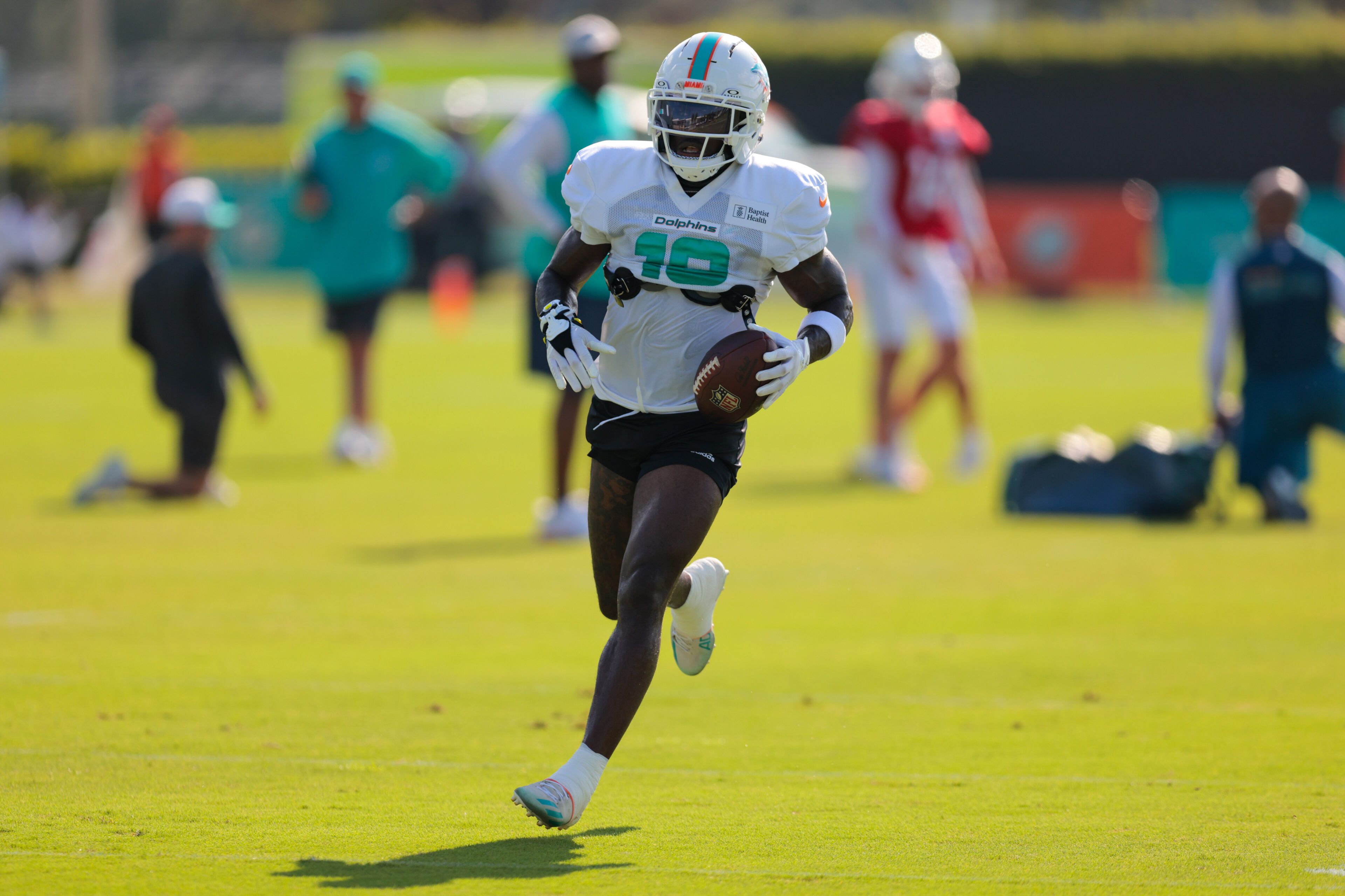 Dolphins WRs Fantasy Outlooks: Tyreek Hill and Jaylen Waddle