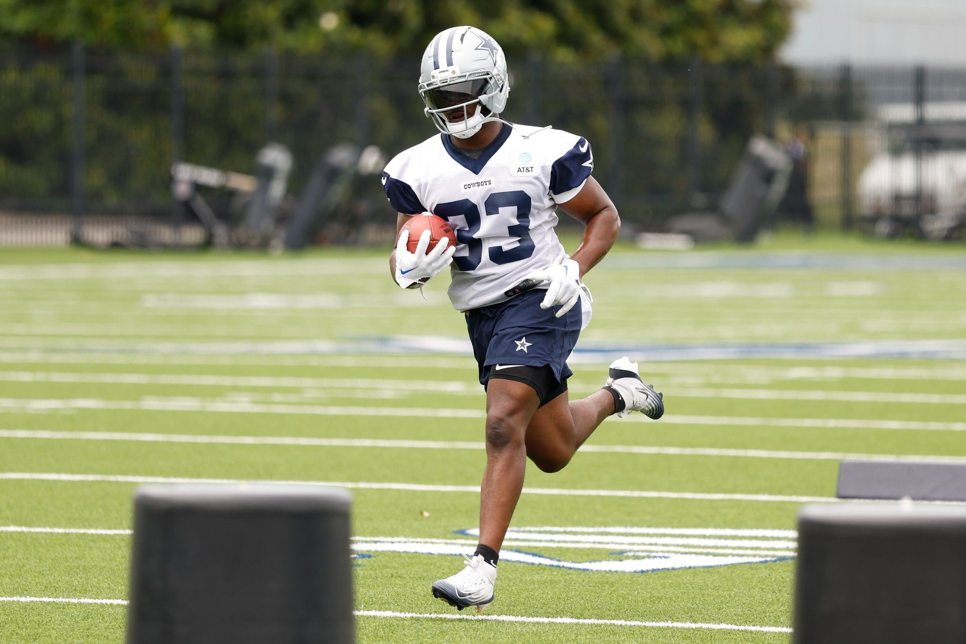 Dallas Cowboys RBs Fantasy Outlooks: Javonte Williams and Jaydon Blue