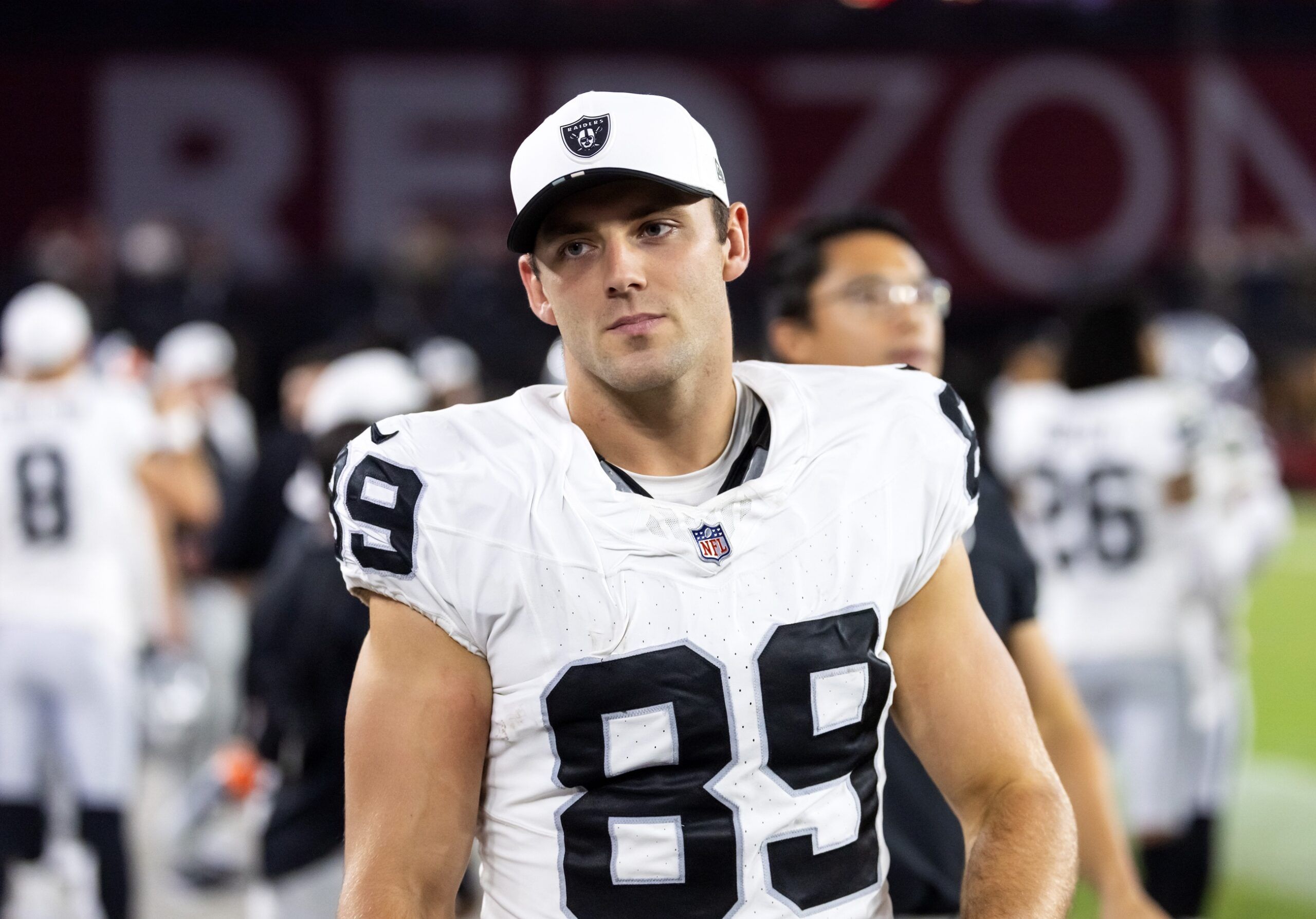 Early Week 1 Fantasy Football TE Rankings: Brock Bowers, Trey McBride ...