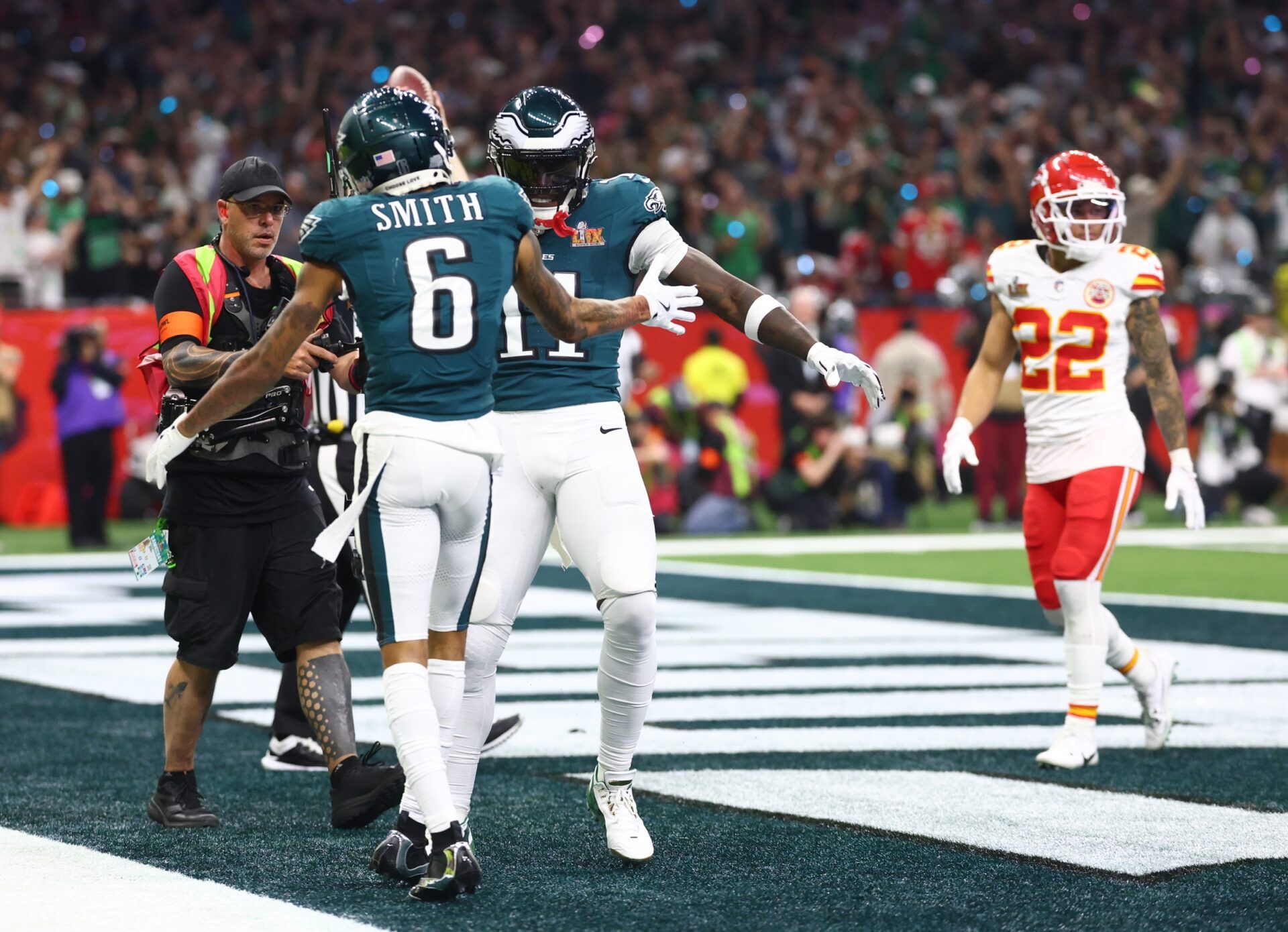 Are A.J. Brown, DeVonta Smith Hurt? Why Eagles WRs Had a Quiet Night vs ...