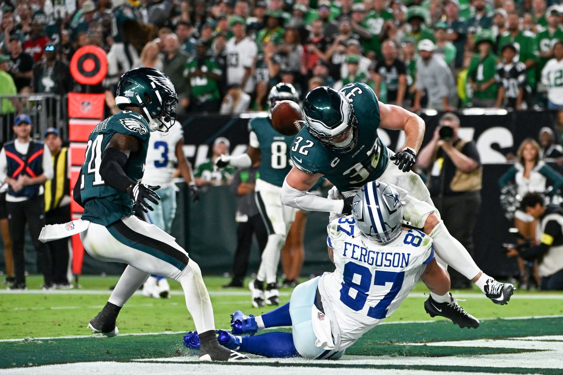‘That’s Crazy,’ ‘I’m Going to Bed’ -- NFL Fans Upset After Cowboys ...