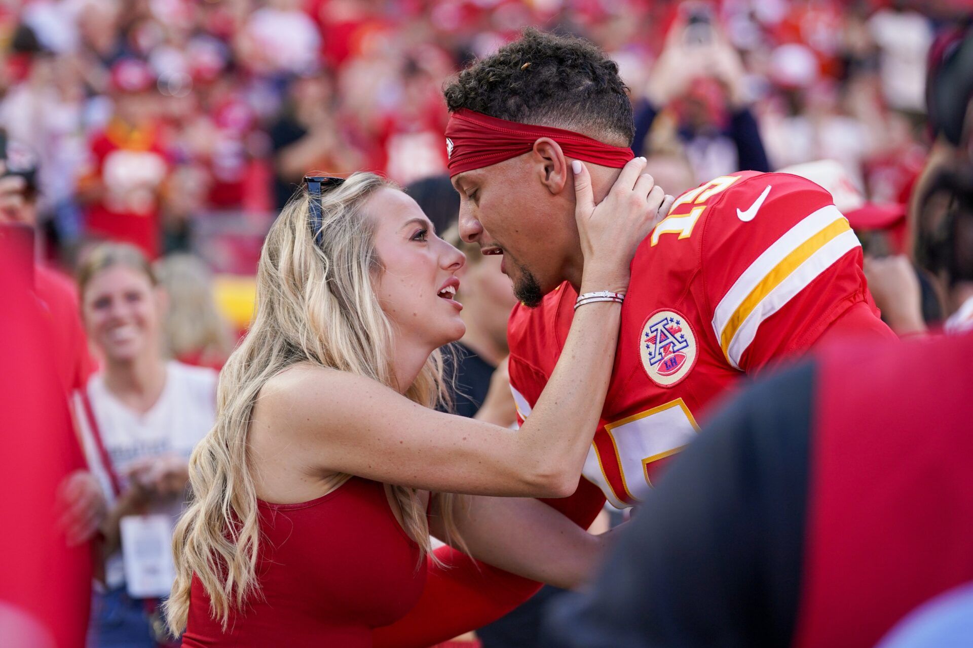 Patrick Mahomes’ Wife Brittany Sends Powerful Message on Chiefs QB’s Hype Video for Week 1 Game ...
