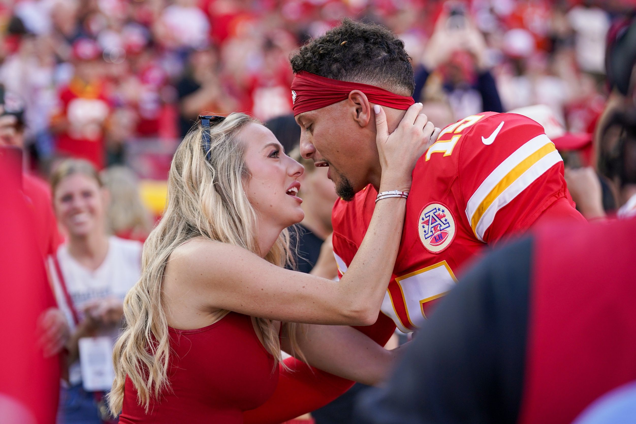 Patrick Mahomes’ Wife Brittany Sends Powerful Message on Chiefs QB’s Hype Video for Week 1 Game ...