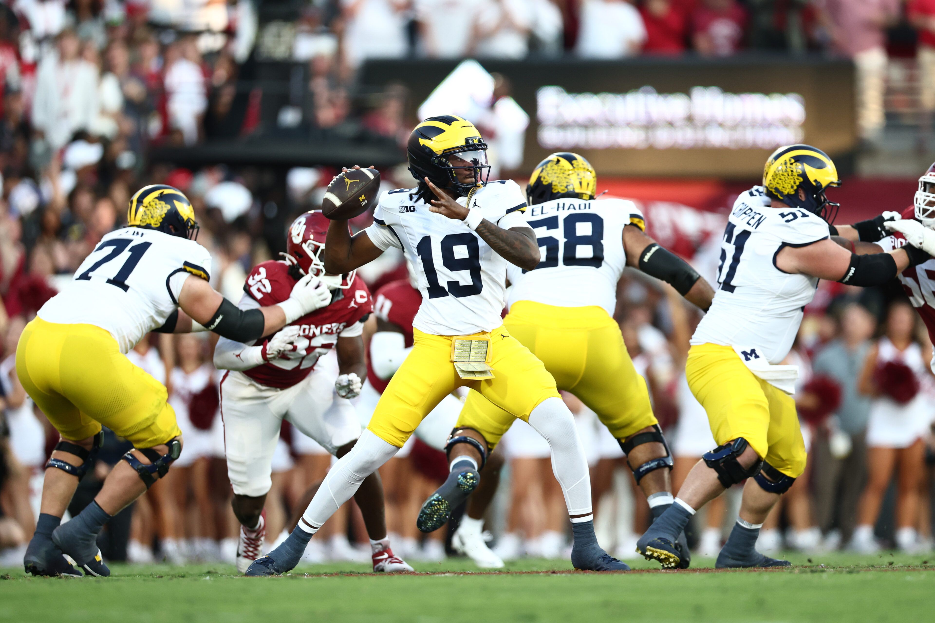 What Caused Bryce Underwood and Justice Haynes’ Sideline Fight ...