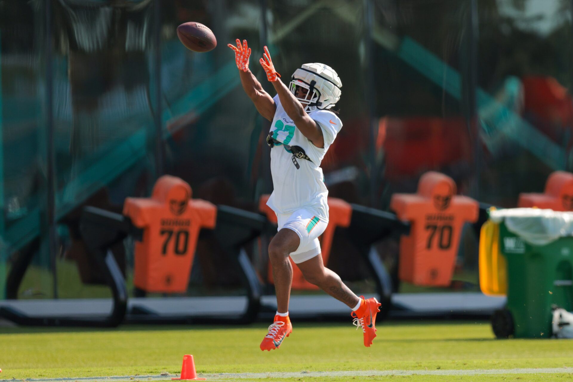 Jaylen Waddle Injury Update: Latest on Dolphins WR After Exiting Week 1 ...