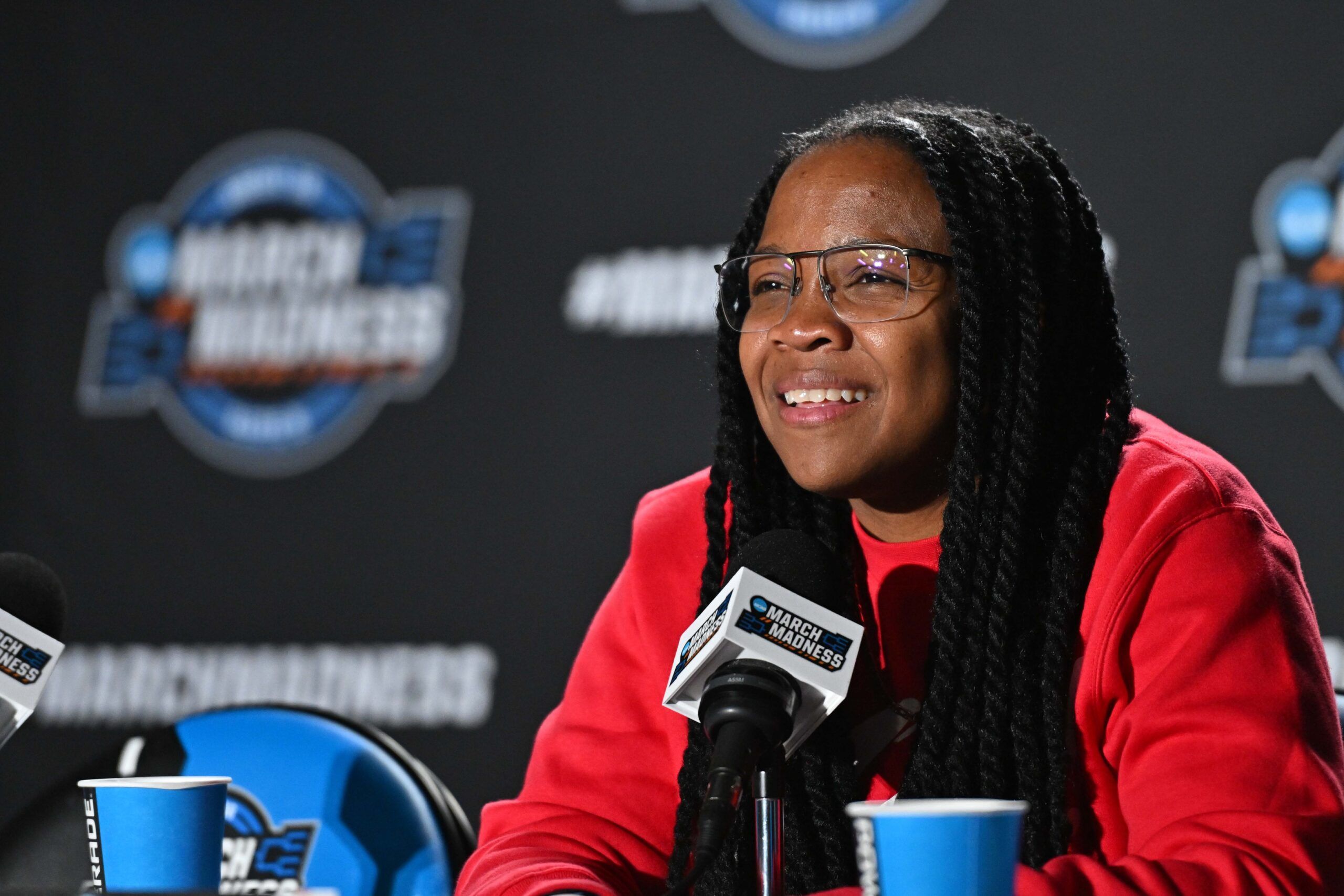 Michael Jordan's Legendary Ring Photo Re-creation Sparks Reaction from ...