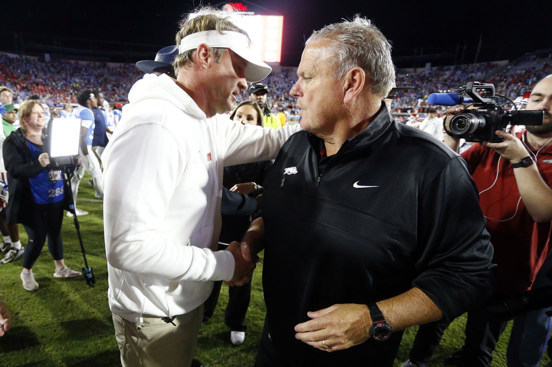 Sam Pittman Reveals True Feelings on Lane Kiffin as He Announces Injury ...