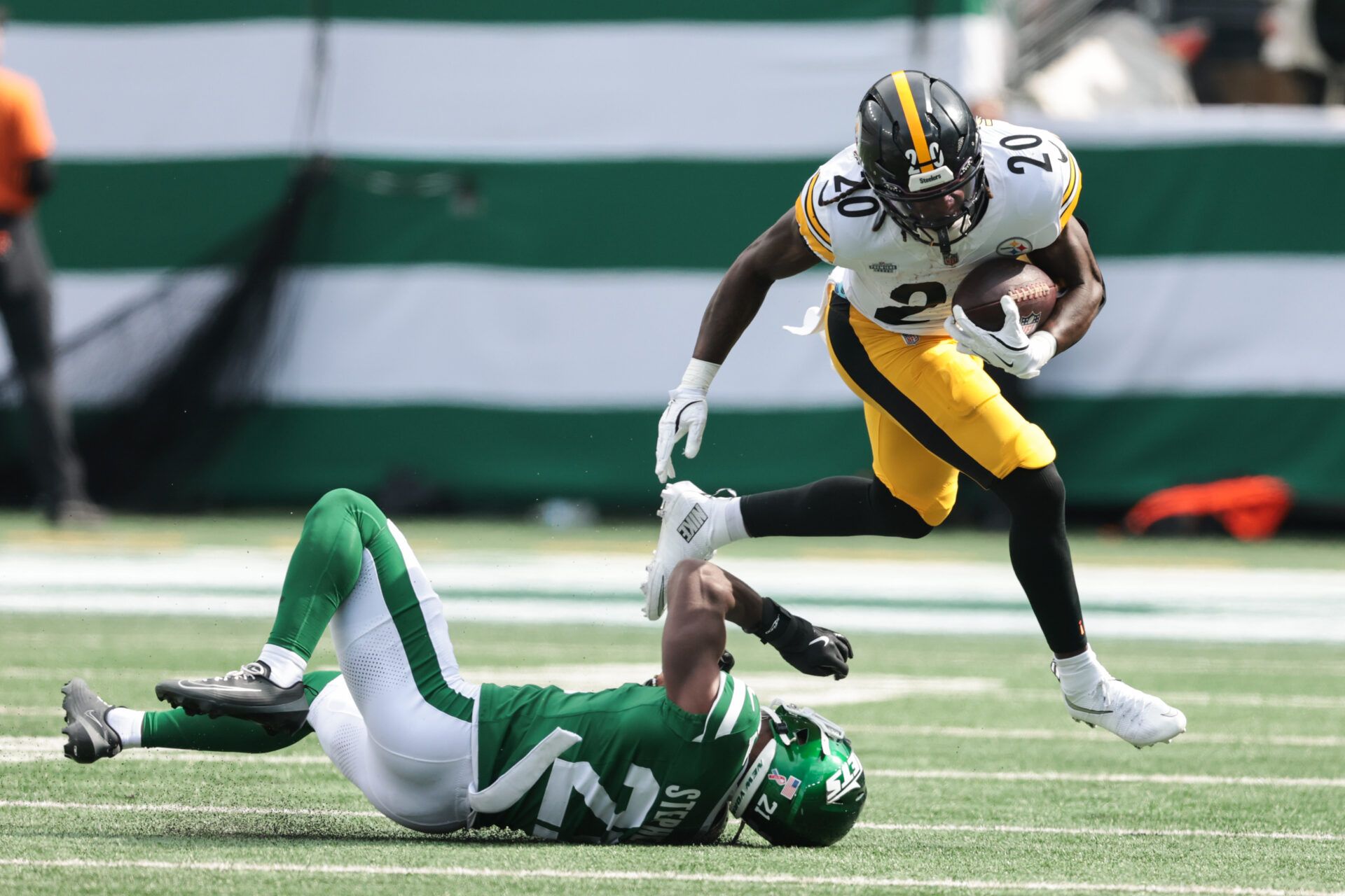 Week 2 Fantasy RB Cut List Includes Kaleb Johnson, Jerome Ford, and ...