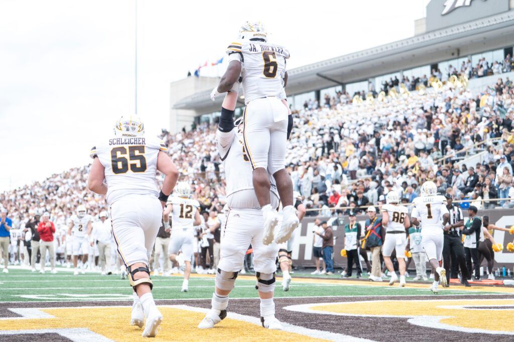 MAC Football Team of the Week: Jalen Buckley, Junior Vandeross Headline ...