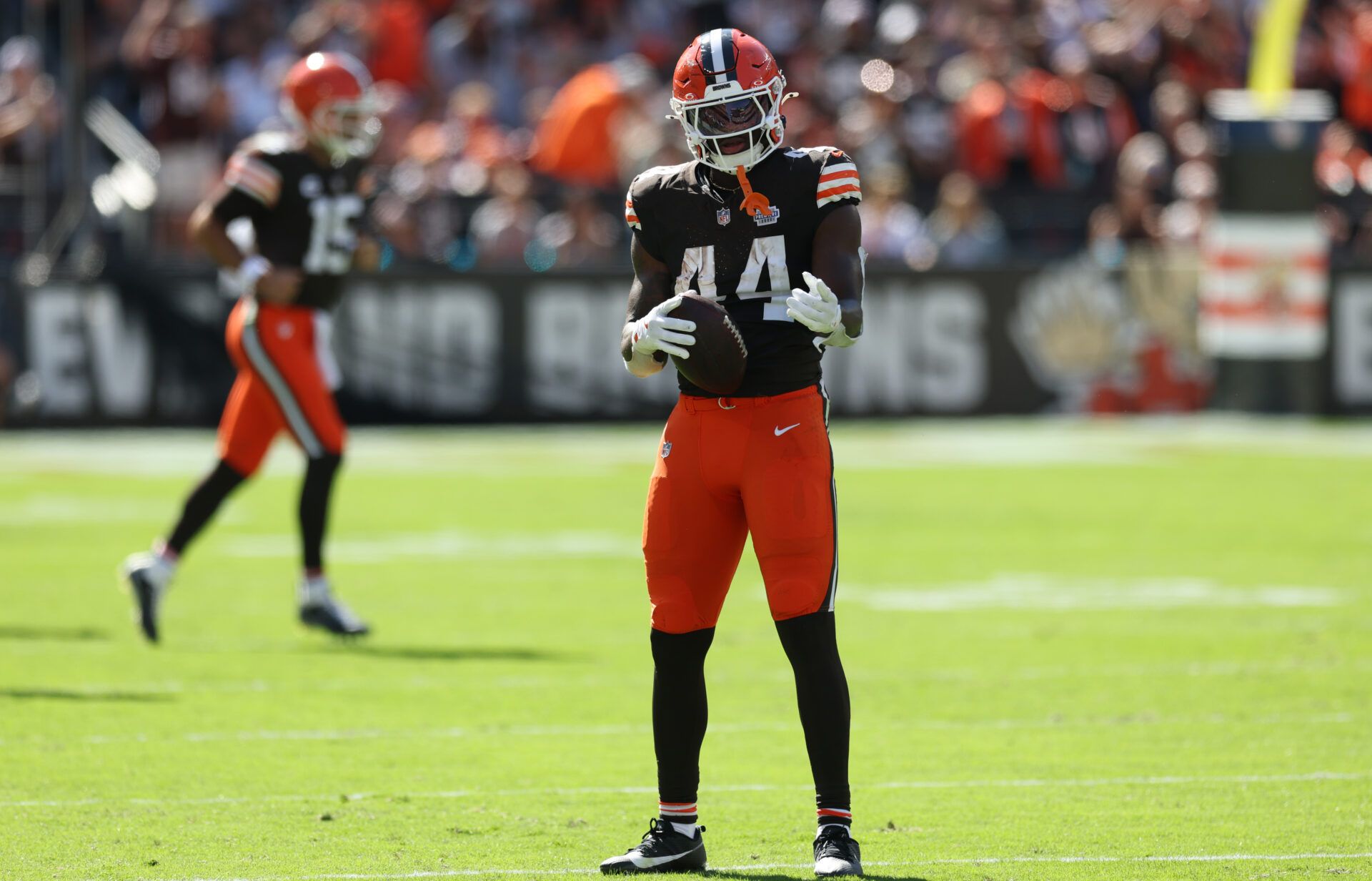 Week 2 Fantasy Tight End Rankings: Top Streamers Include Jake Tonges and Brenton Strange