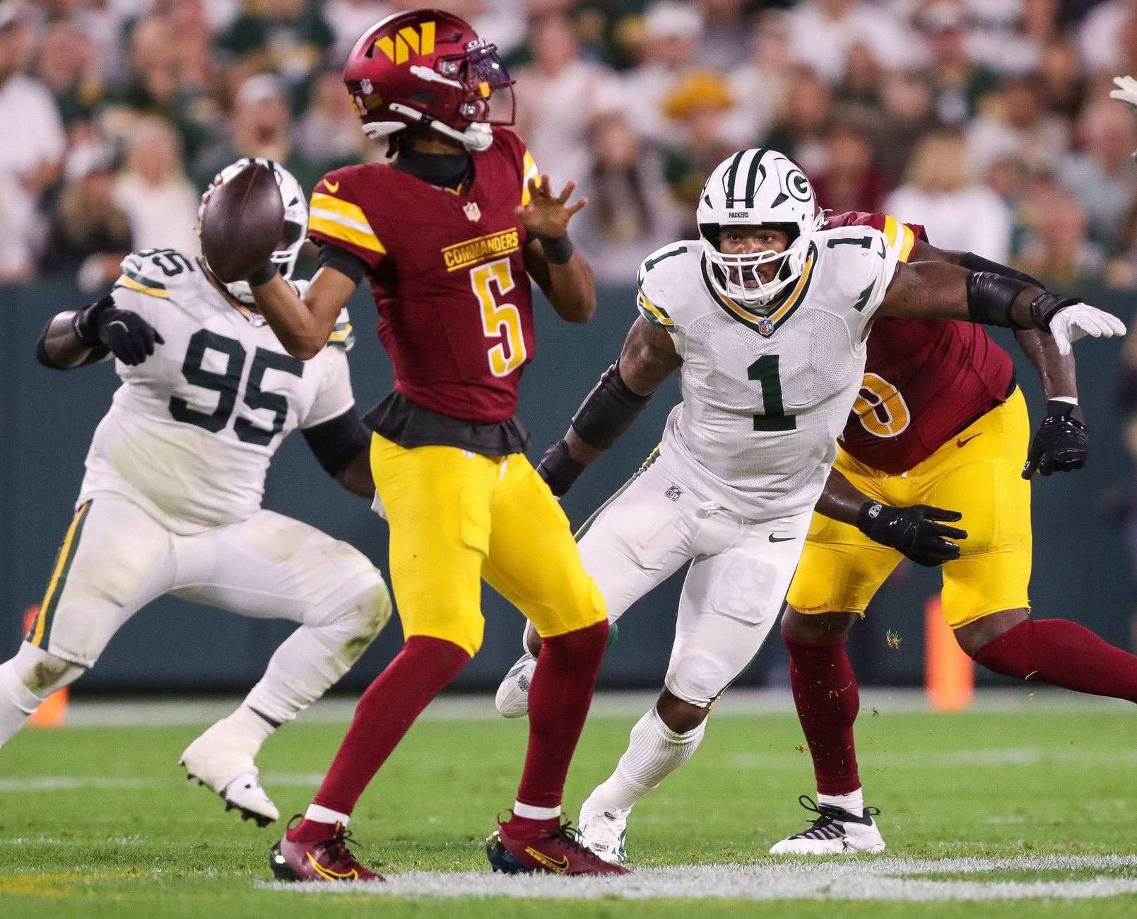 Green Bay Packers Control NFC North After Back-to-Back Dominant Wins