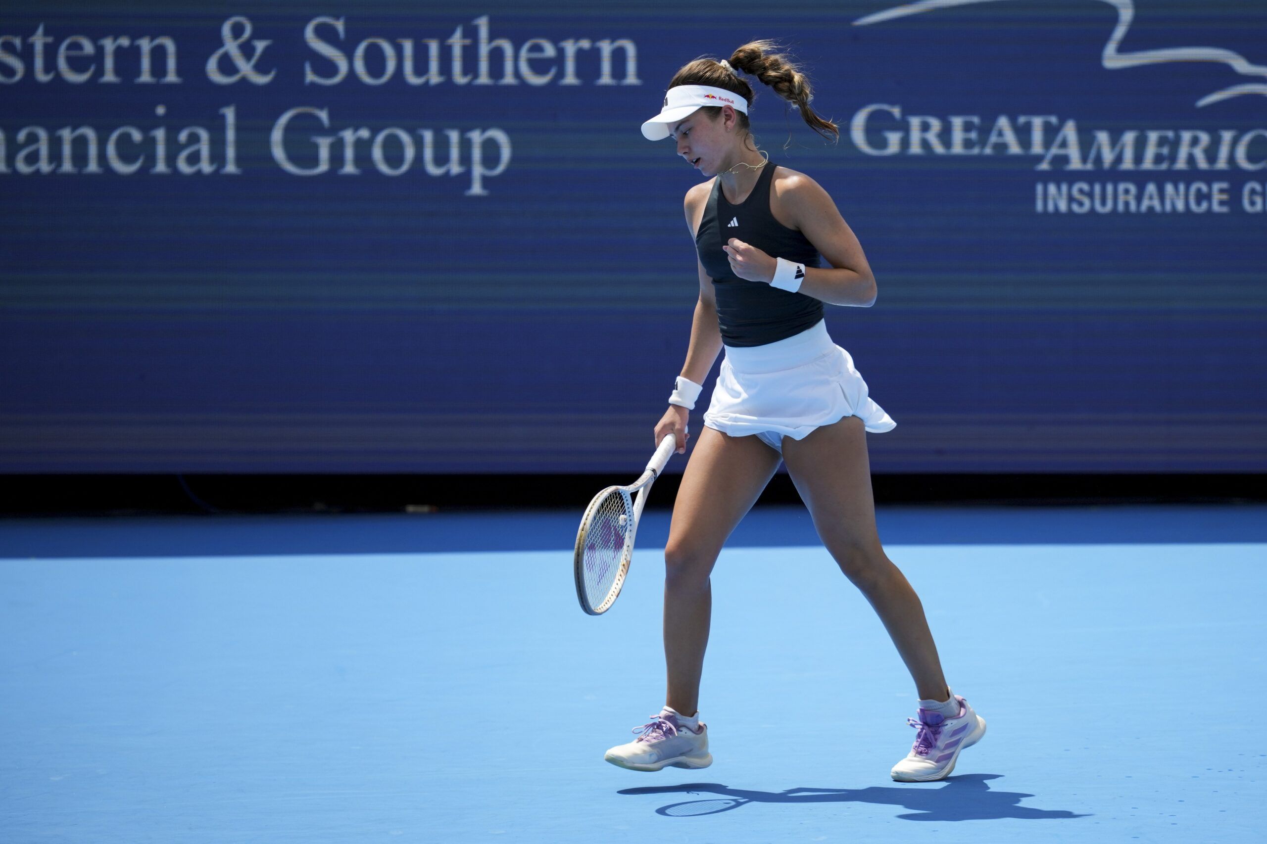 Iva Jovic vs. Nikola Bartunkova Preview: Head-to-Head and Prediction ...