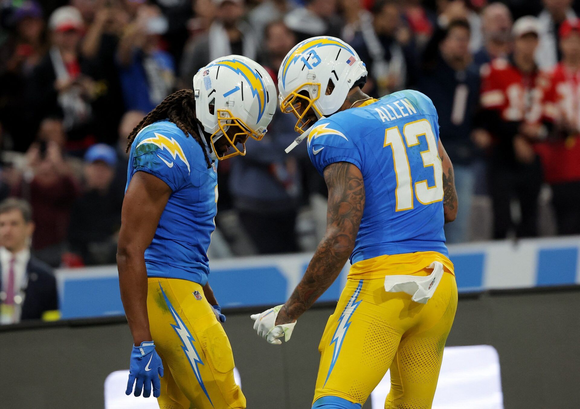 Should You Start Los Angeles Chargers WRs Keenan Allen or Quentin Johnston in Fantasy Football ...