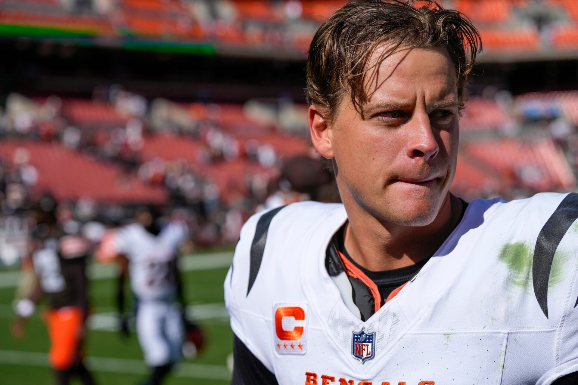 ‘Dude Looks Like a Popcorn Box’ -- NFL Fans Troll Joe Burrow As Bengals QB’s Pre-Game Outfit for ...