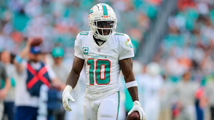 Dolphins’ Locker Room Is an ‘Absolute Dumpster Fire’ After 0-2 Start ...