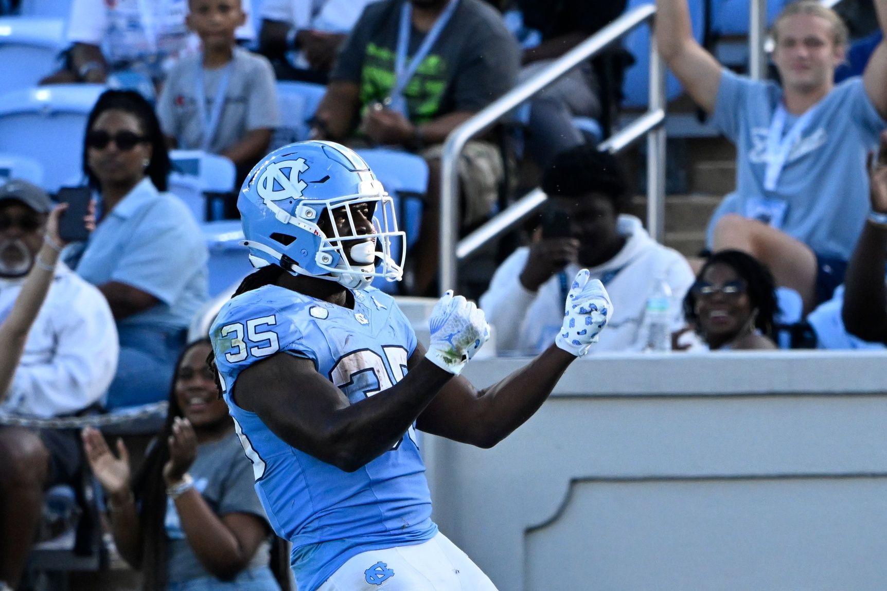 UNC’s Demon June Makes Strong Bill Belichick Loyalty Statement, Stays ...