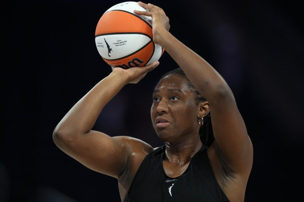 Ex-Gamecock Aliyah Boston Clears the Air on Claims of Dawn Staley ...