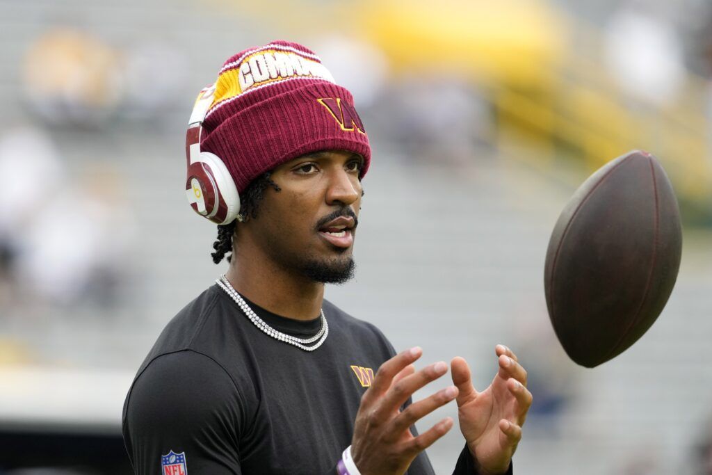 Jets HC Aaron Glenn’s Cryptic Comments About Justin Fields, Tyrod ...