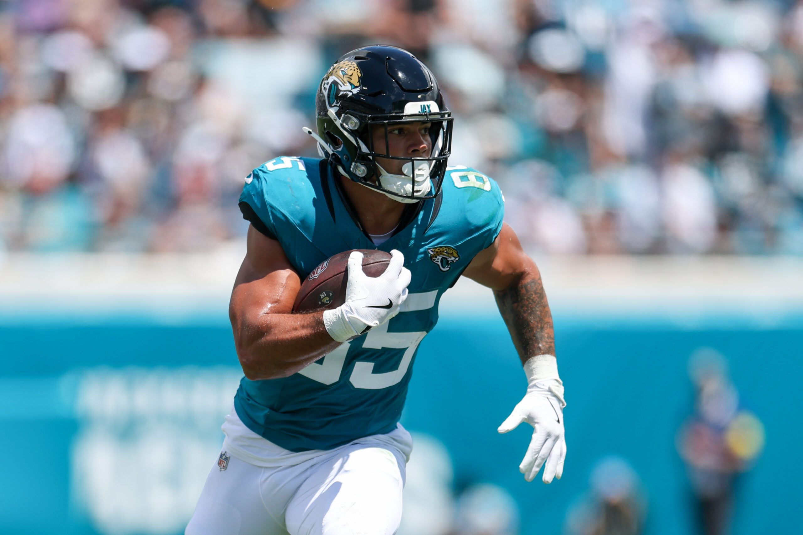 Fantasy Football Waiver Wire TE Targets Highlighted by Jaguars' Brenton Strange