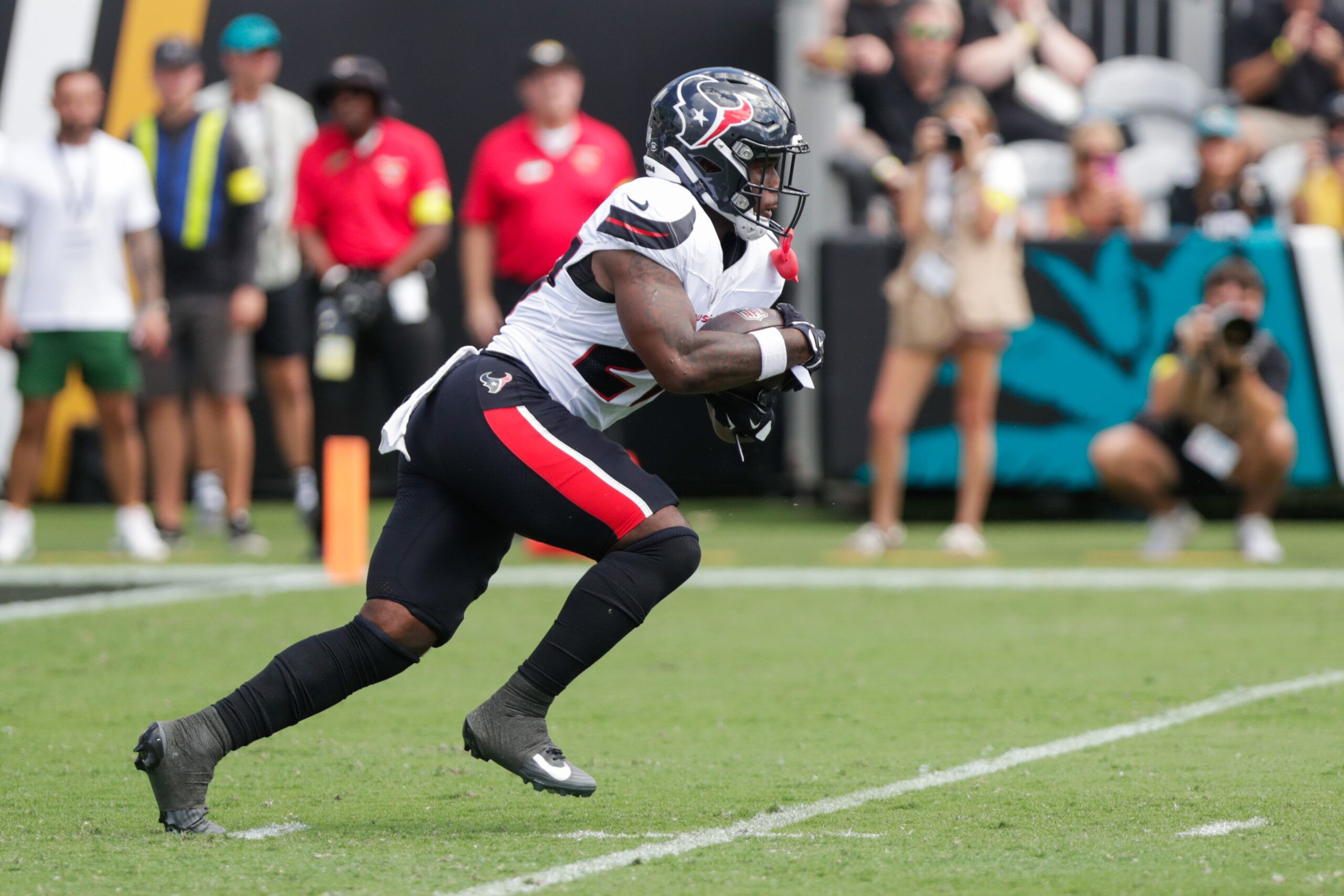 Woody Marks Fantasy Football Waiver Wire: Should Managers Pick Up the Texans' RB This Week?
