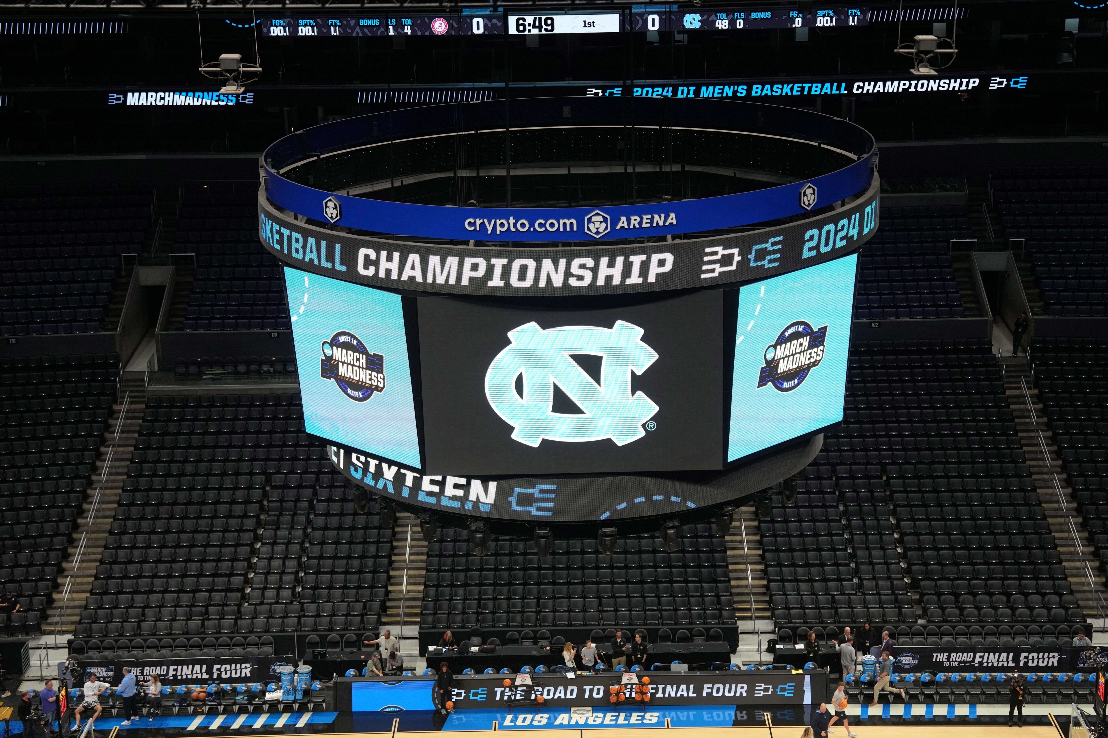 Summer Camp Coach Weighs In if UNC Risks a Tez Walker Déjà Vu With Luka ...