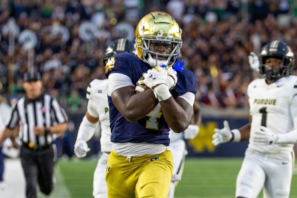 Jeremiyah Love Compared to 4-Time Pro Bowl NFL RB As Notre Dame Star’s Draft Stock Continues To Rise