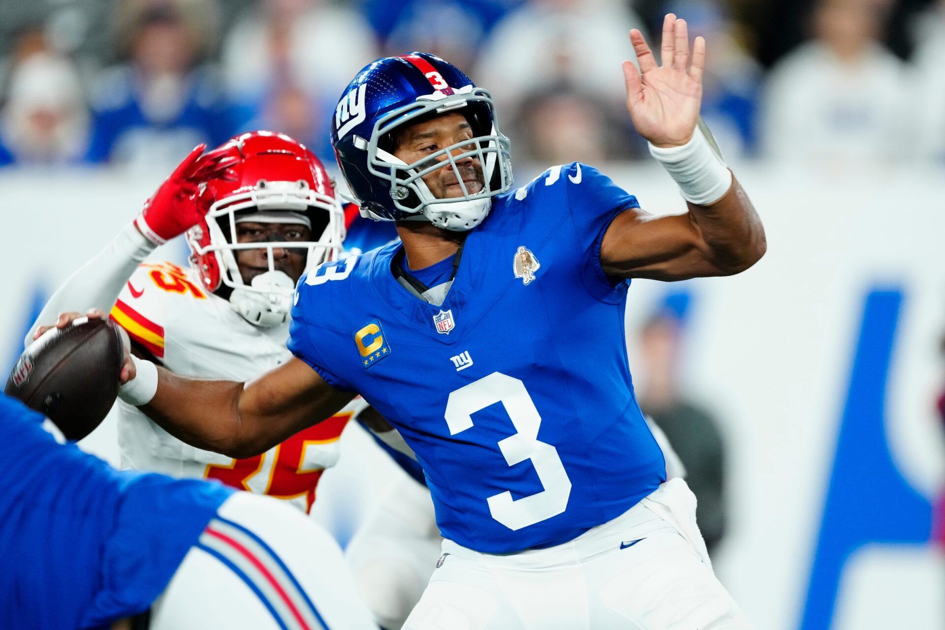 ‘I Hate This’ — 3-Time Pro Bowl QB Rips Giants’ Decision to Start Jaxson Dart Over Russell Wilson