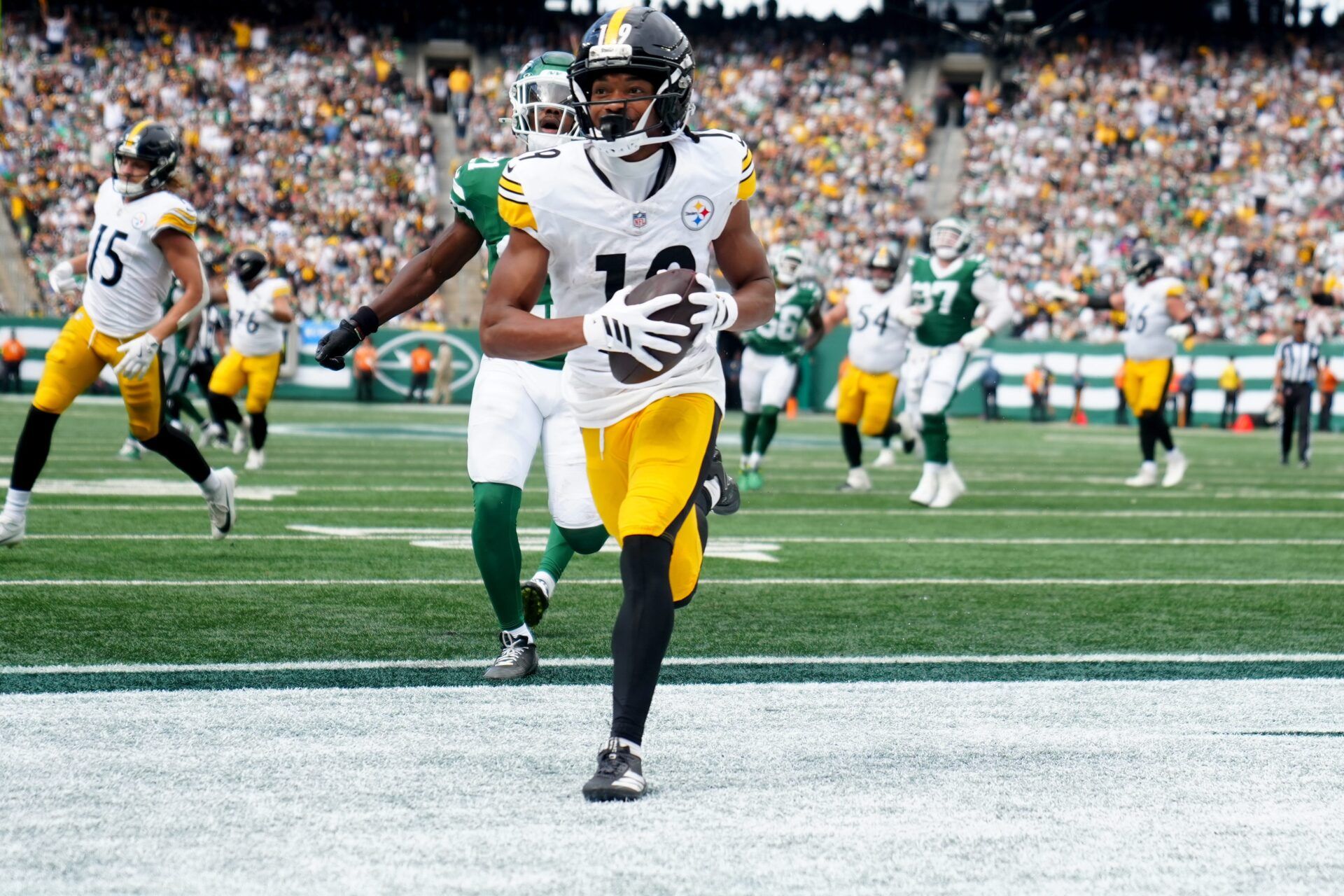 Calvin Austin Injury Update: Latest on the Steelers WR After He Exited ...