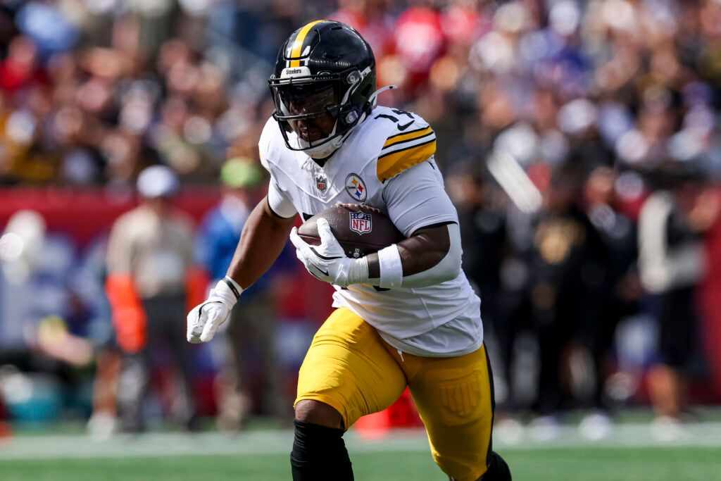 Kenneth Gainwell Fantasy Football Waiver Wire: Should Managers Pick Up ...