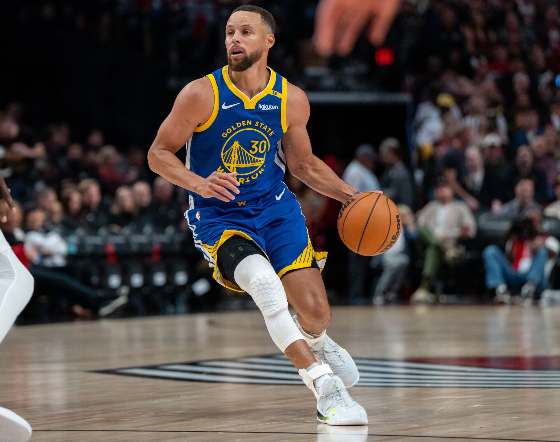‘Beat the Hell out of That Little Dude’ -- NBA Legend Claims Stephen Curry Would’ve Struggled ...