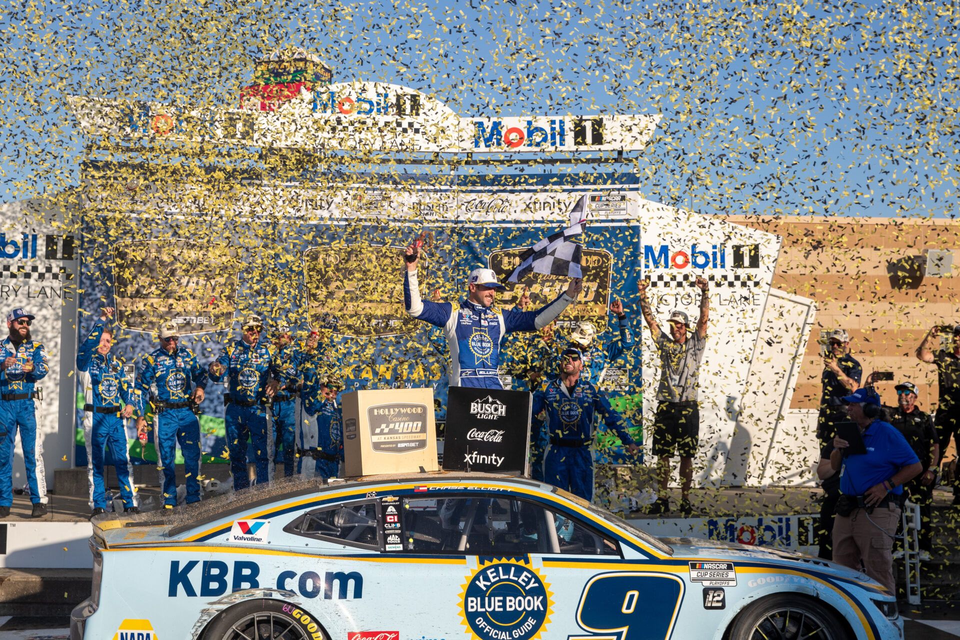 Chase Elliott's Kansas Masterclass Gets Hailed as One of NASCAR's ...