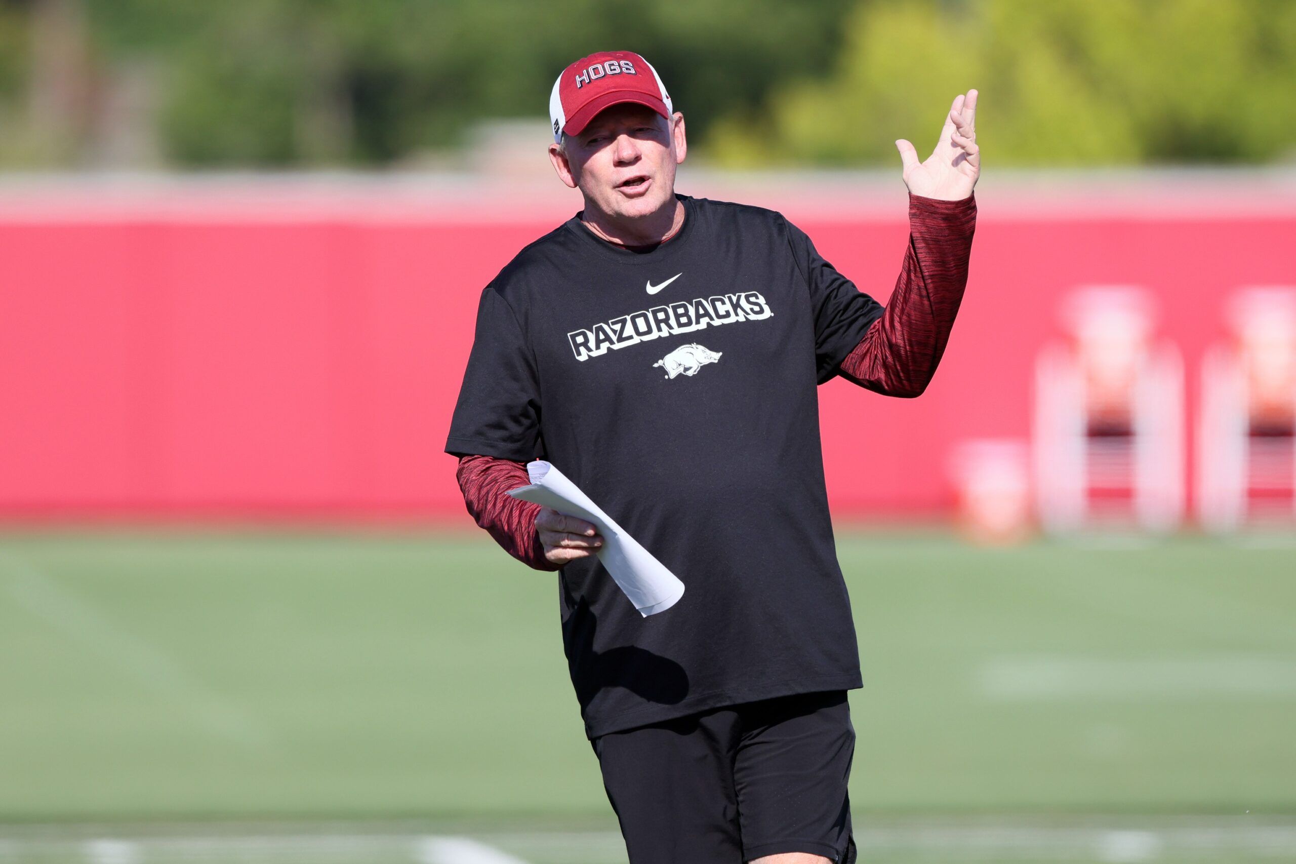 Bobby Petrino Clarifies Arkansas Locker Room's Feelings as Sam Pittman ...