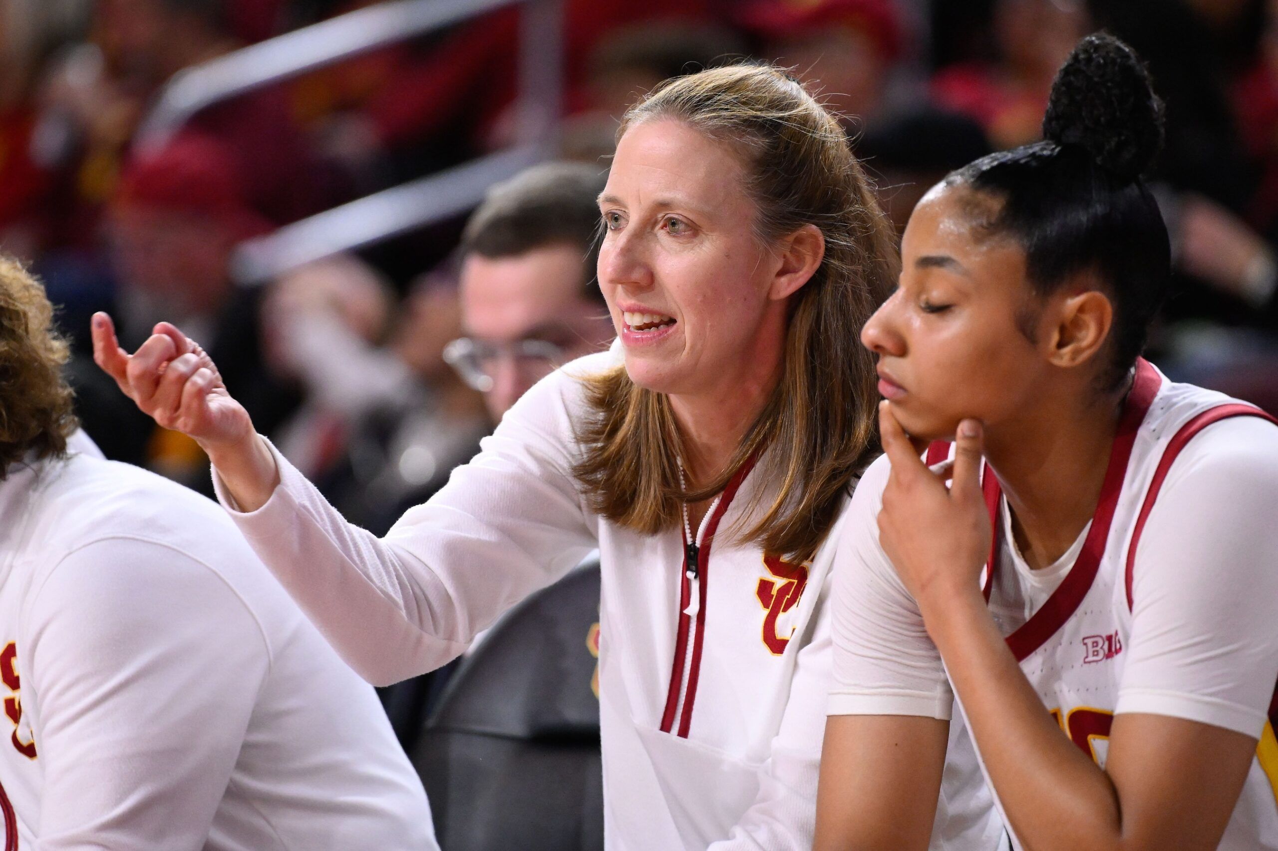 USC HC Lindsay Gottlieb Shares 4-Word Message for JuJu Watkins After ...