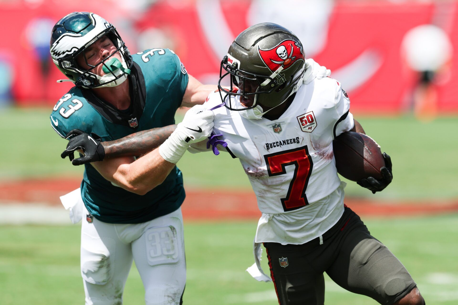 Bucky Irving Injury Update: Buccaneers Insider Provides Concerning News About Star RB