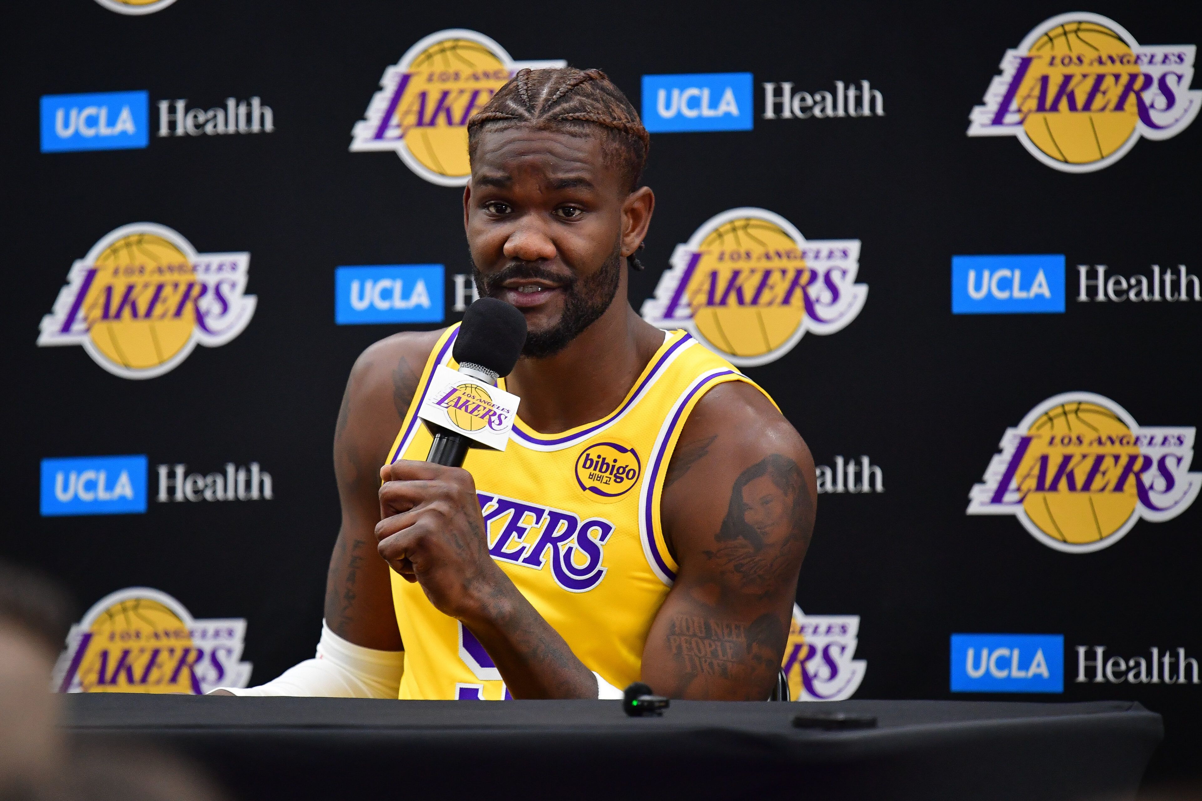 Deandre Ayton Takes a Subtle Dig at Blazers After Signing for the Lakers