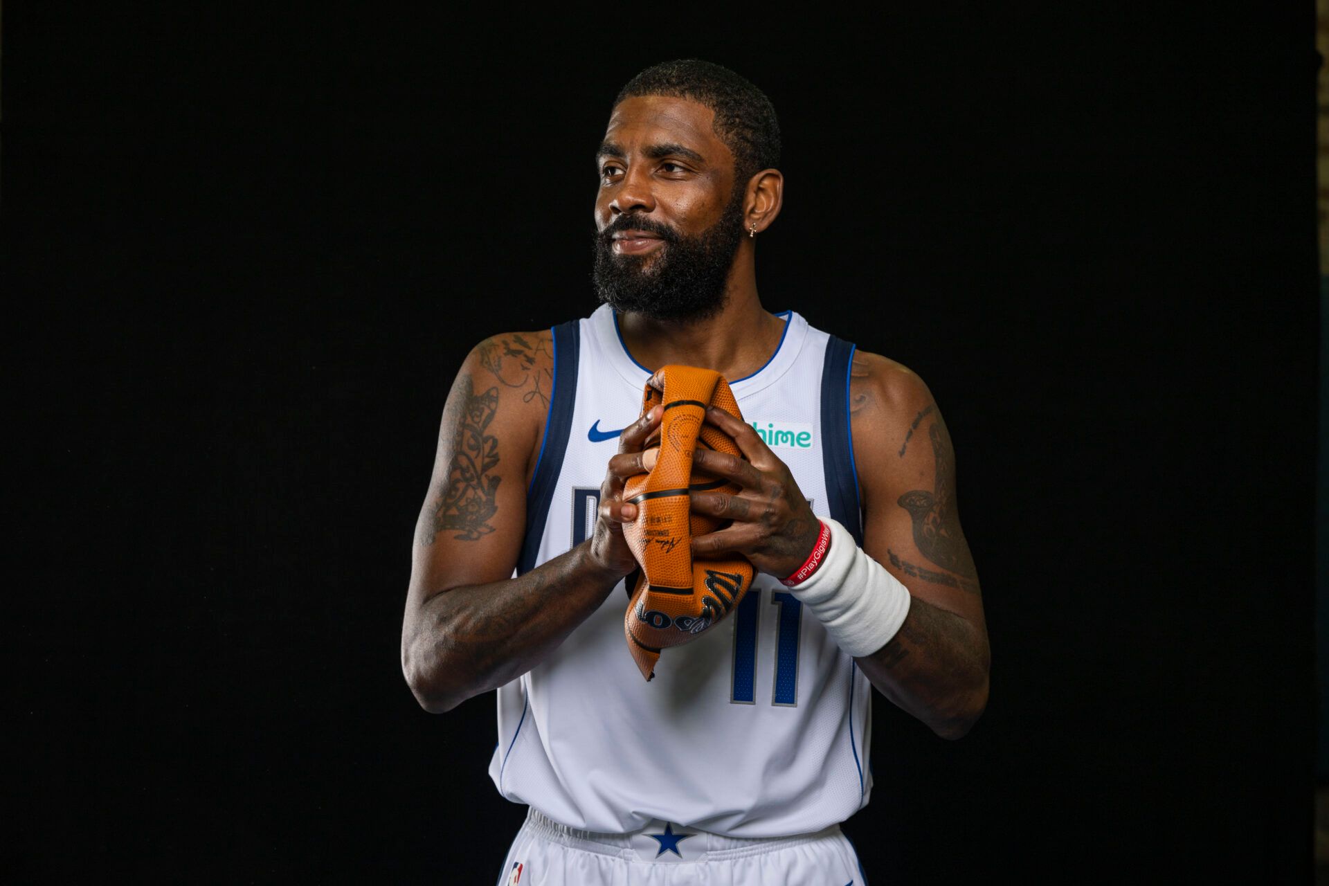 Mavericks Star Kyrie Irving Reveals Bitter Truth Behind ACL Injury