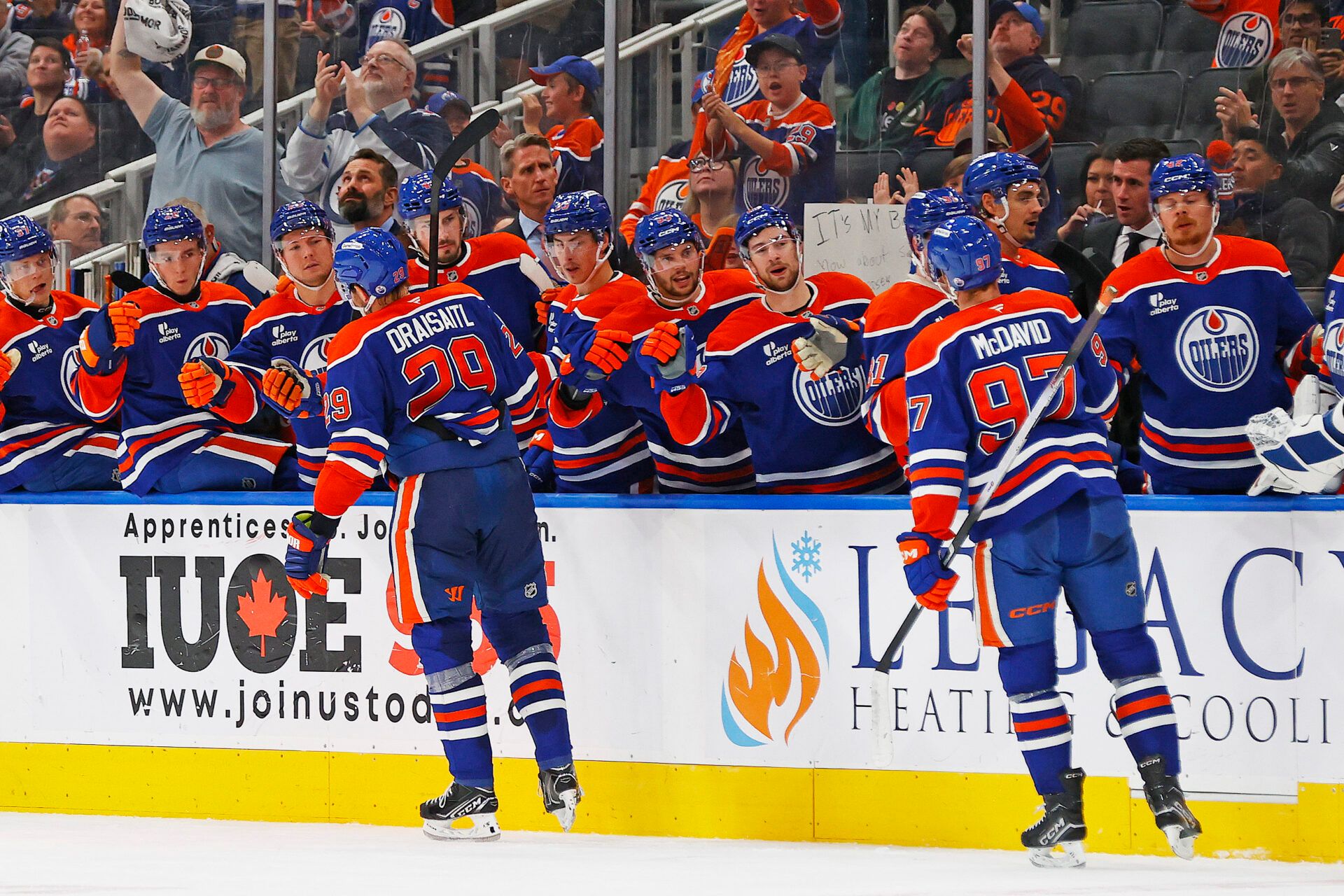 Edmonton Oilers Insider Reveals Chase for Ex-Hurricanes Forward Is Dead ...