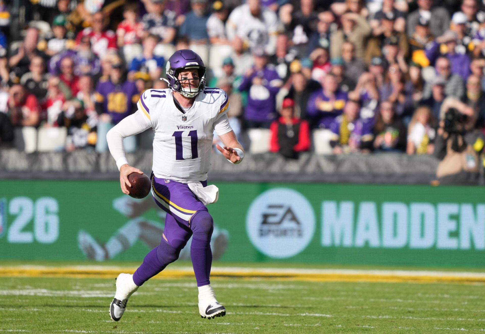 Minnesota Vikings Start-Sit: Week 5 Fantasy Advice for Carson Wentz, Aaron Jones Sr., Adam ...