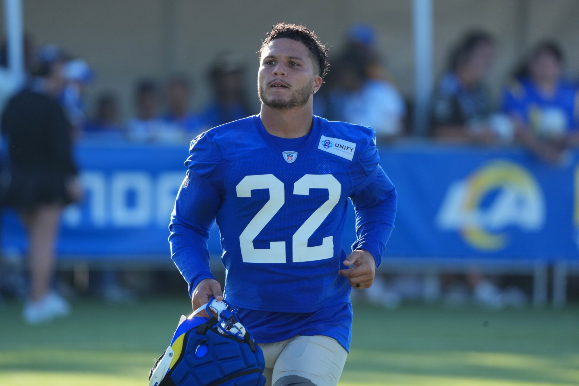 Rams Predicted To Trade for 4-Time Pro Bowl RB Amid Major Concerns Around Blake Corum