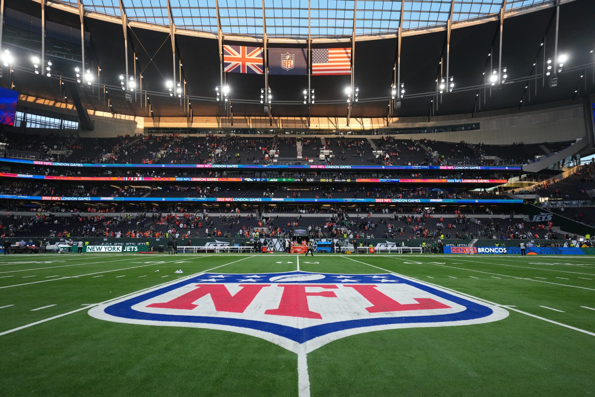 Struggling AFC Team Facing Internal Pressure From Players to Make a QB ...