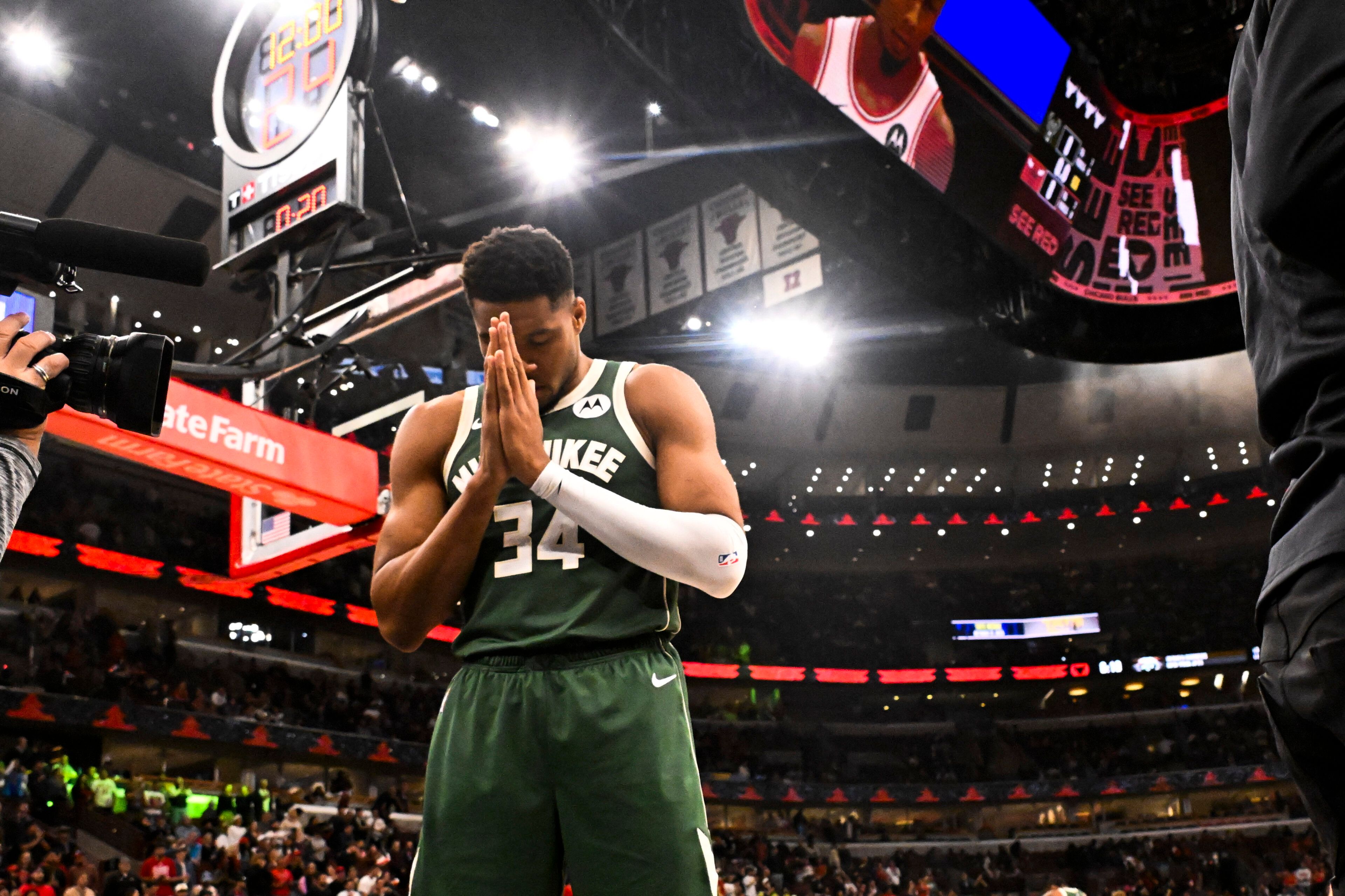 Giannis Antetokounmpo Fantasy Outlook: Should You Draft the Milwaukee ...