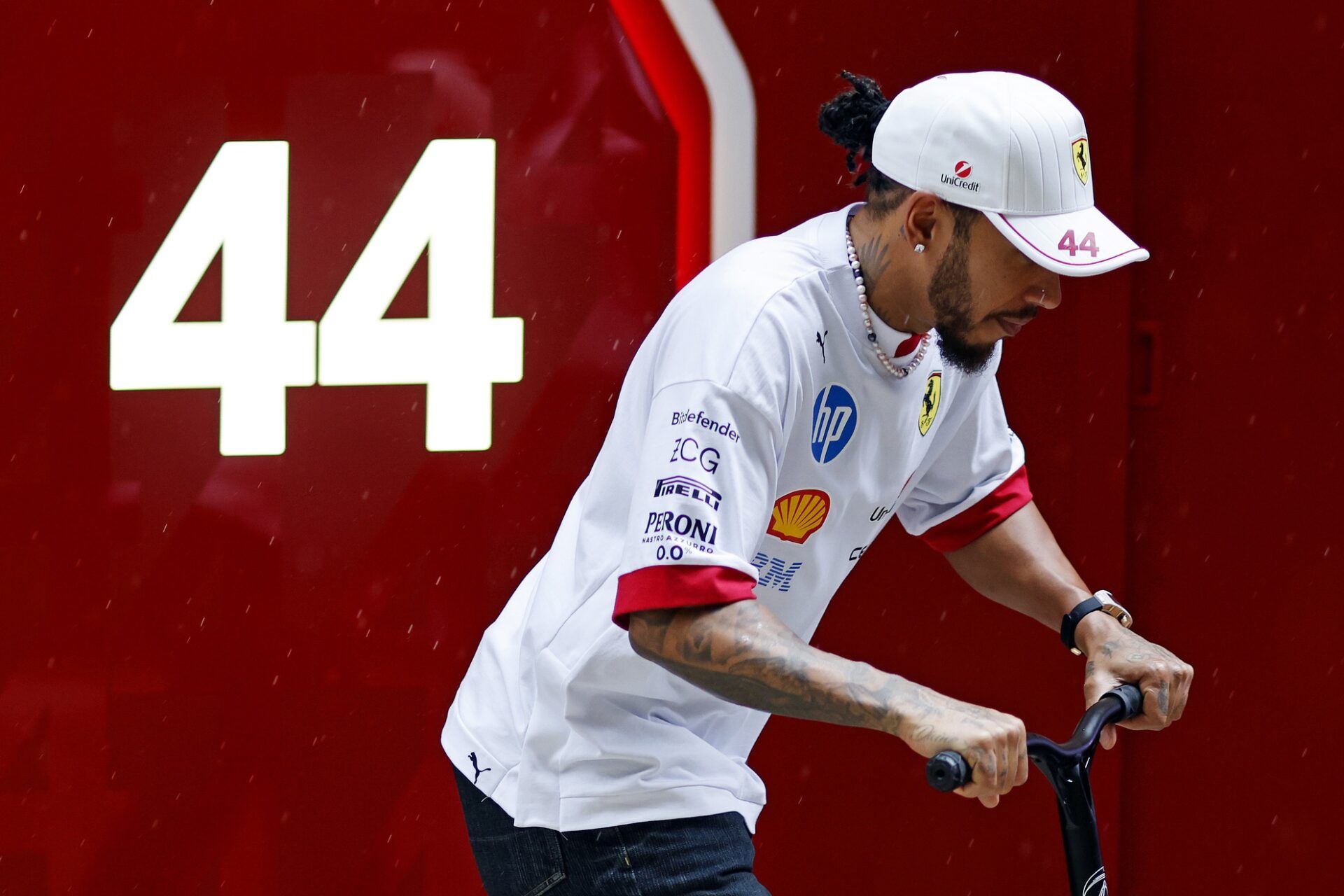 Lewis Hamilton Shuts Down Wild Christian Horner–Ferrari Speculation ...