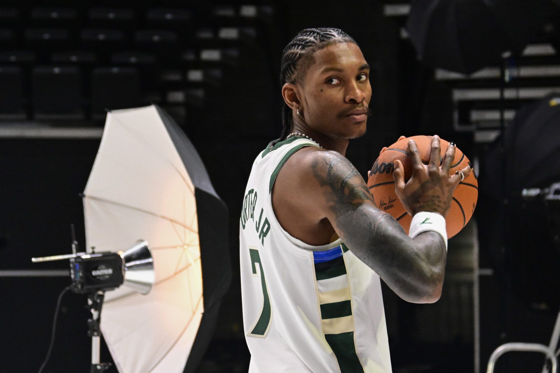Kevin Porter Jr. Fantasy Outlook: Should You Draft the Milwaukee Bucks ...