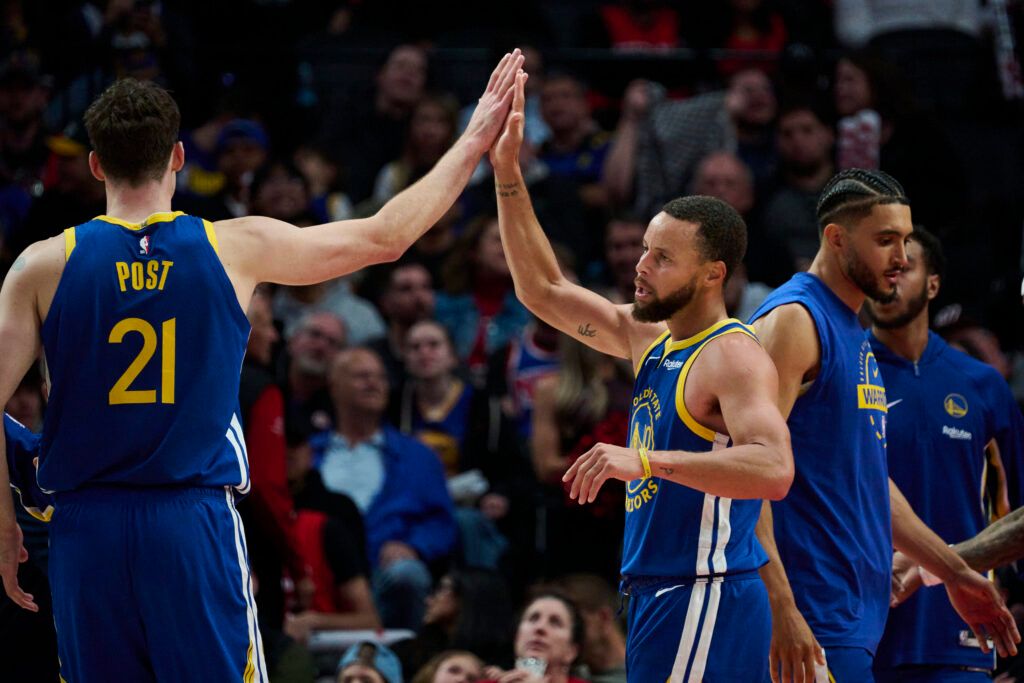 Stephen Curry Sends Clear Message to Warriors With Steve Kerr’s ...